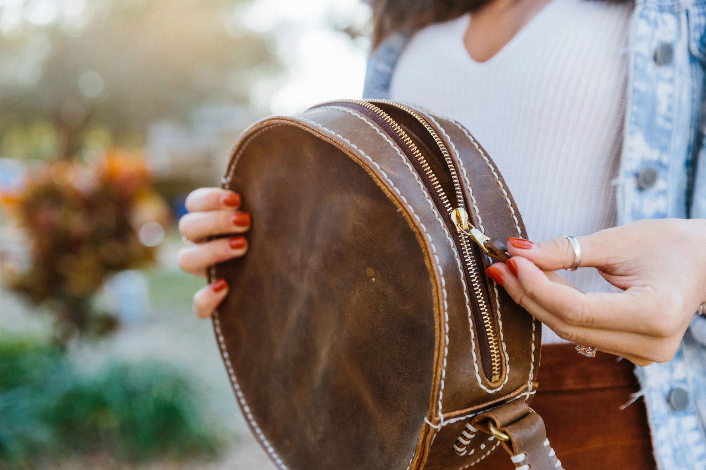 River Round Bag (Old Town) — Hillstreet Leather Works