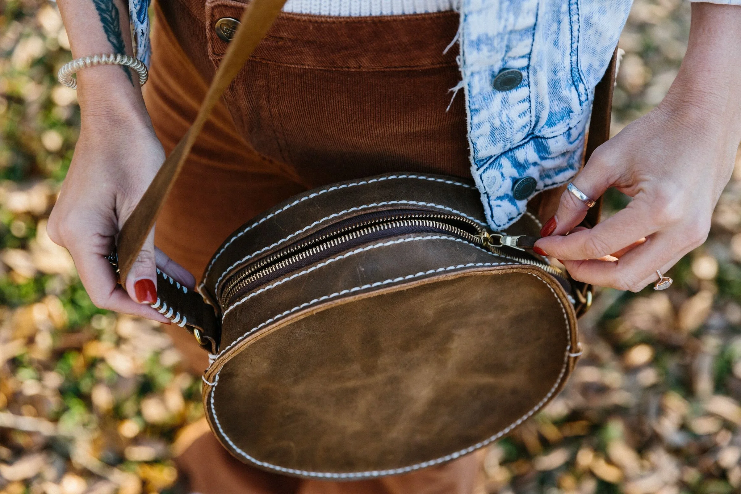 River Round Bag (Old Town) — Hillstreet Leather Works