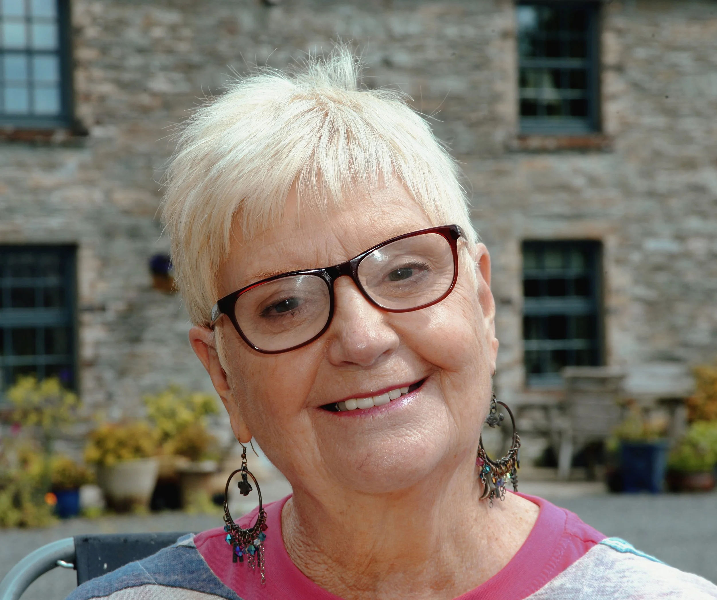 Anne Carr / Peacebuilder & Community Worker