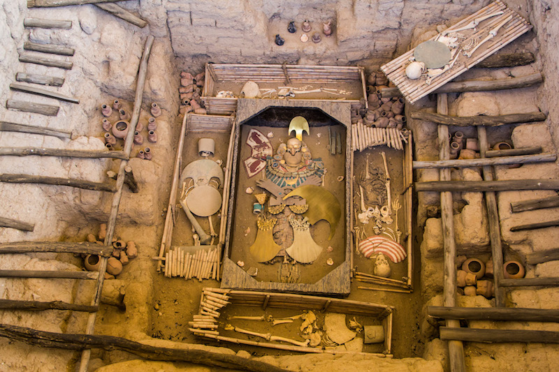 Sipan | Stunning Moche Archaeology | Huaca Rajada, Lord of Sipan ...