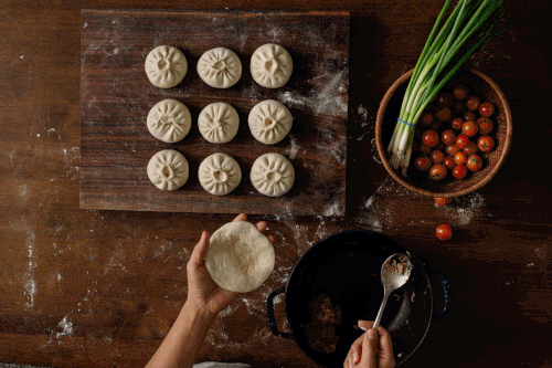 Taiwanese Pan-Fried Buns 水煎包 — SOPHIA HSIN PHOTOGRAPHY
