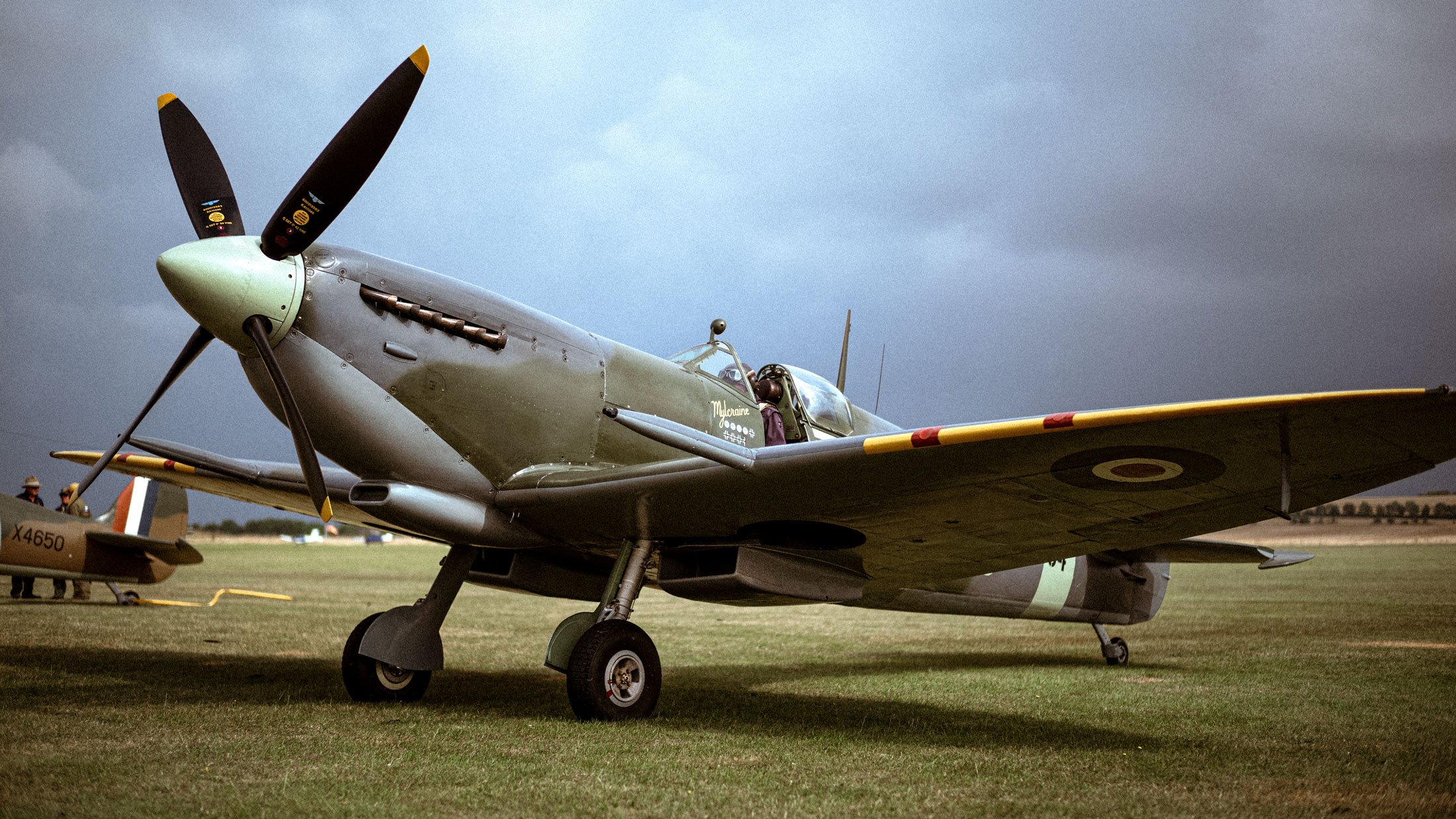 Spitfire MH434