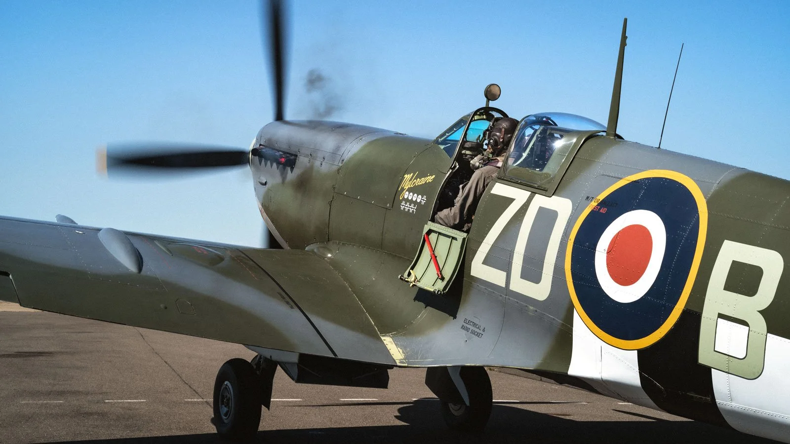 Spitfire MH434