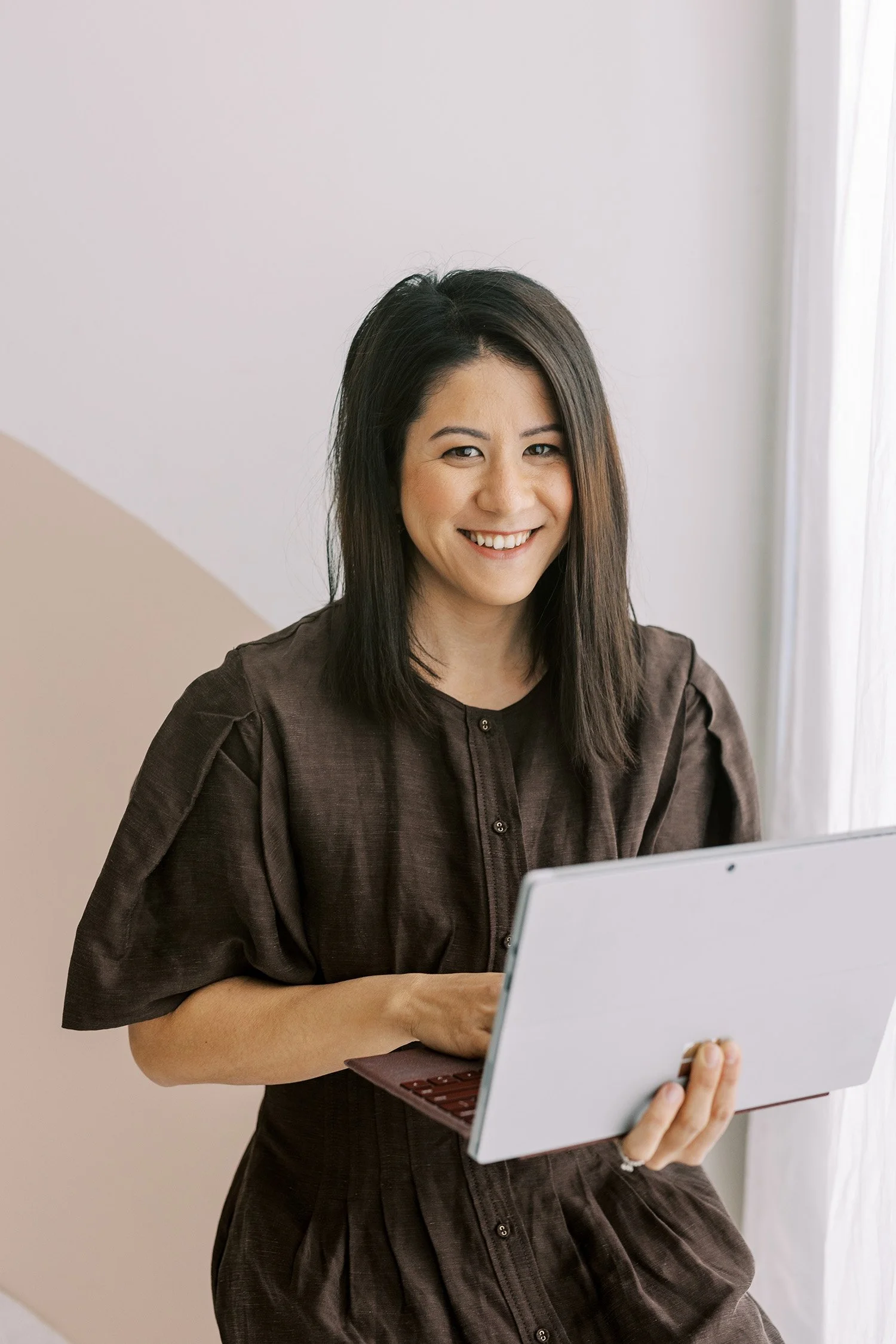 How to take the perfect Linkedin Profile photo — Britt Spring Photography