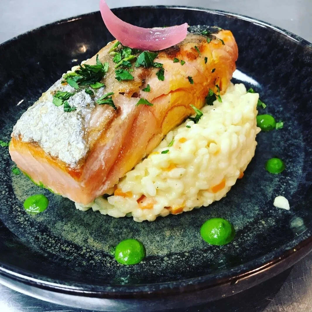 Pavé de saumon et risotto aux légumes — SOCOMAR