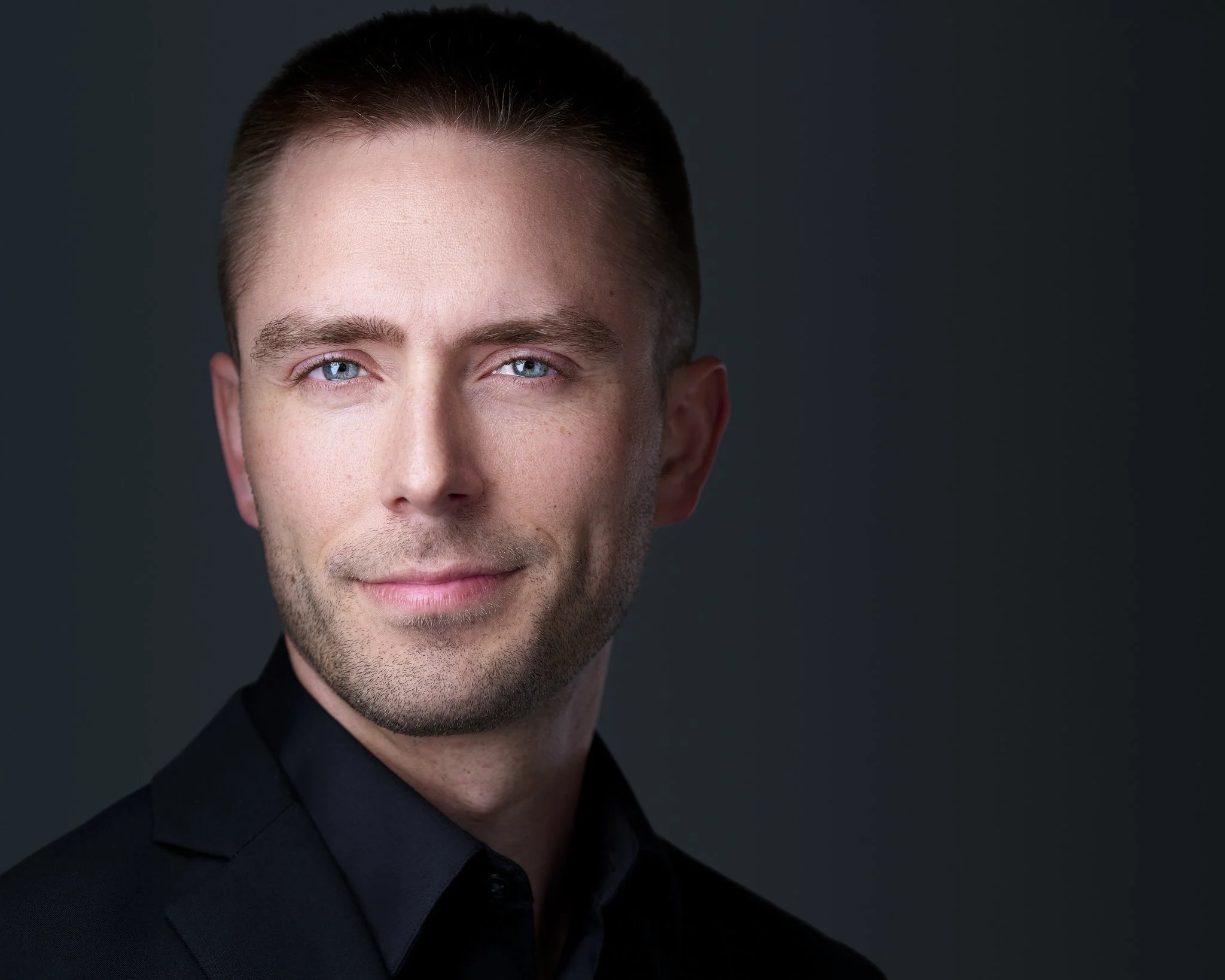 Professional Headshot Photographer | Sheboygan, WI - Pro Headshot ...