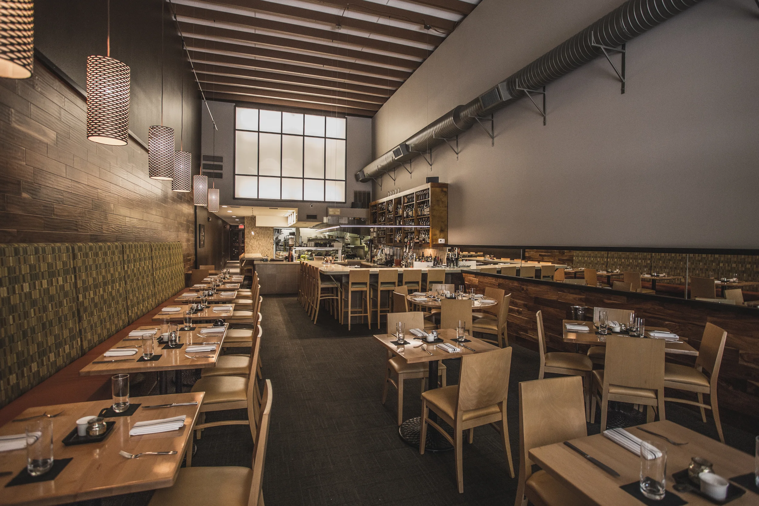 Contact — Restaurant Iron