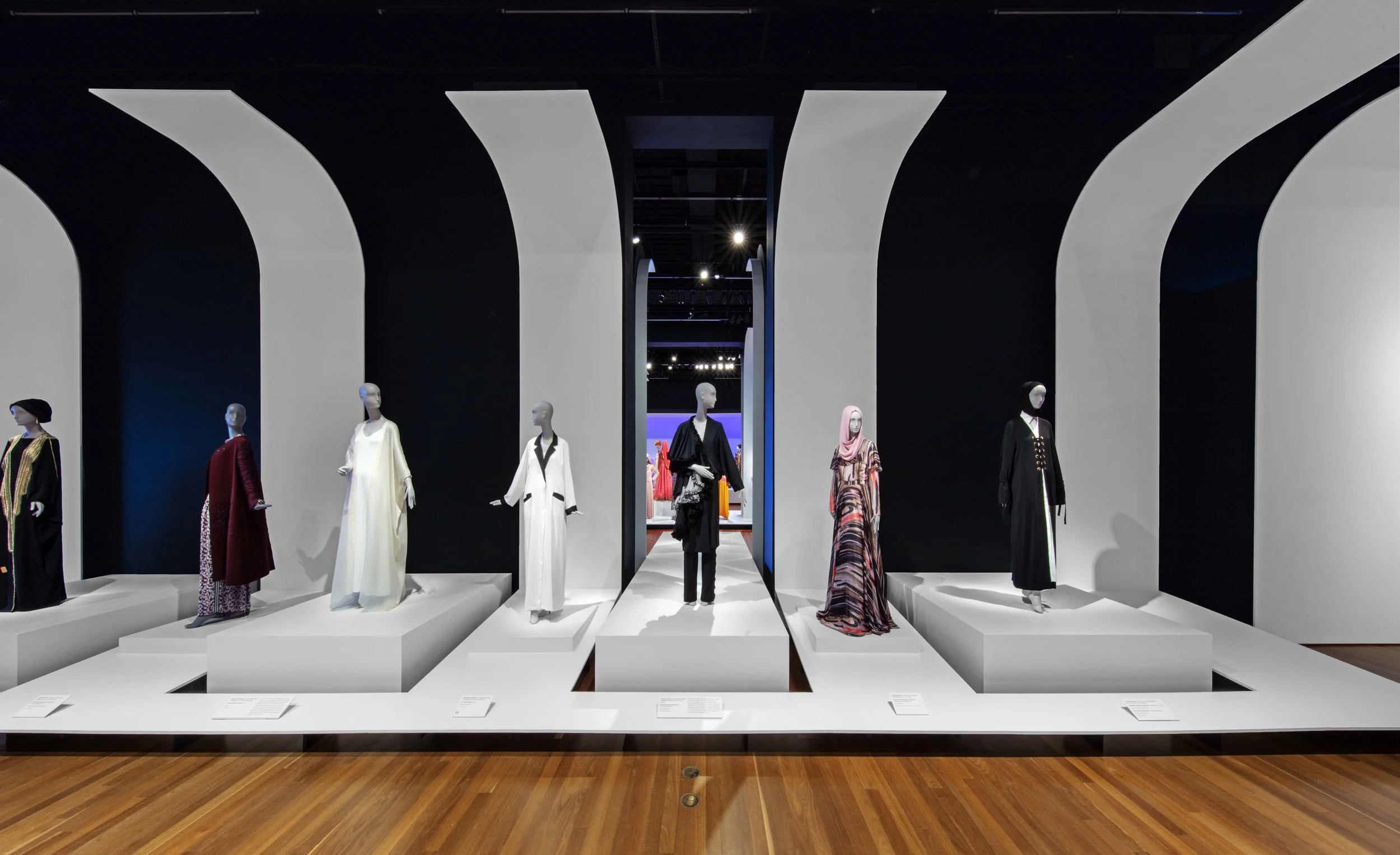 CONTEMPORARY MUSLIM FASHIONS EXHIBITION DE YOUNG MUSEUM, SF 2018 ...