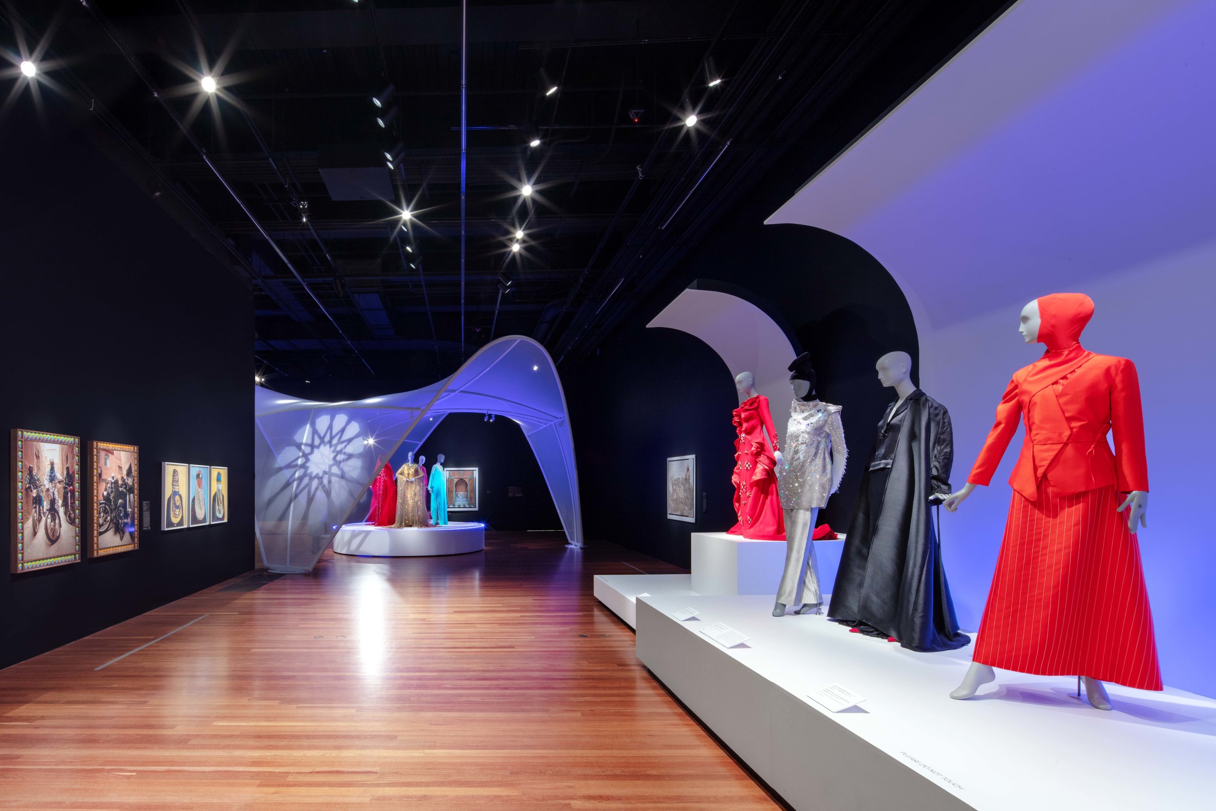 CONTEMPORARY MUSLIM FASHIONS EXHIBITION DE YOUNG MUSEUM, SF 2018 ...