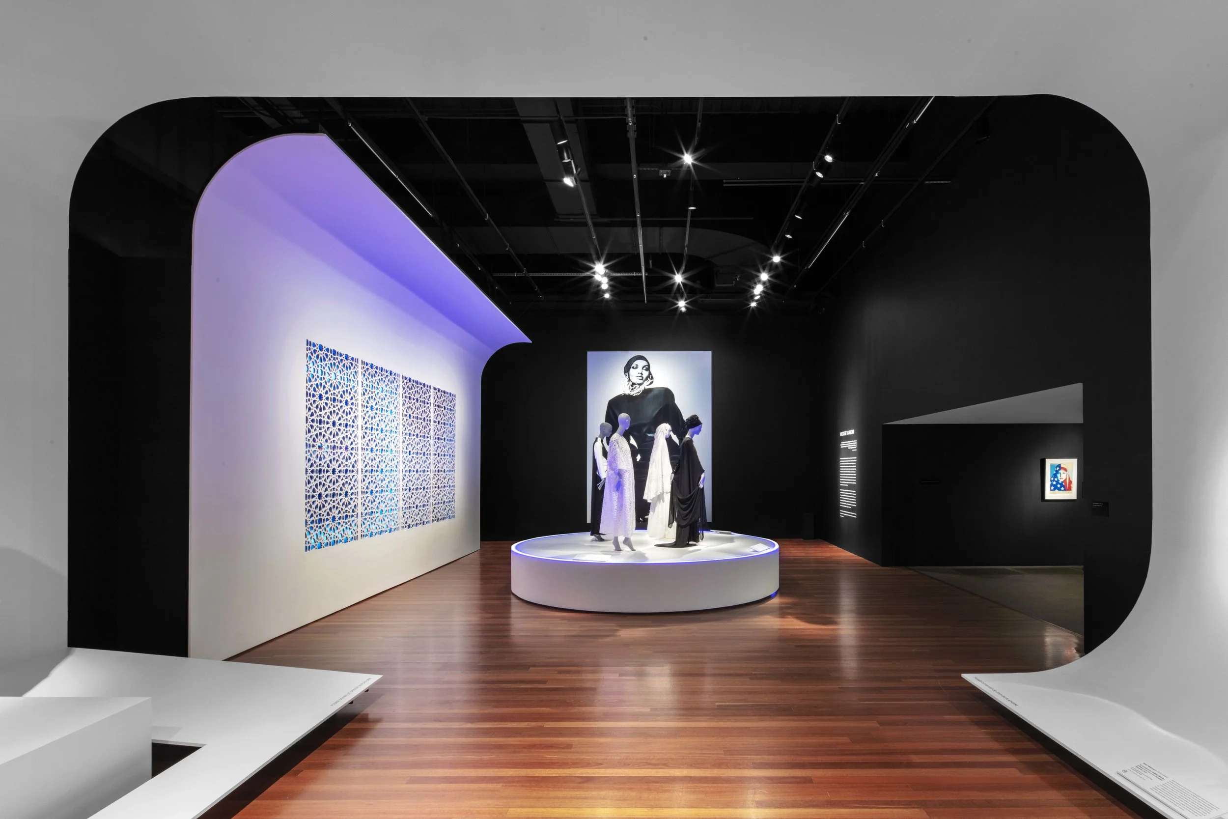 CONTEMPORARY MUSLIM FASHIONS EXHIBITION DE YOUNG MUSEUM, SF 2018 ...