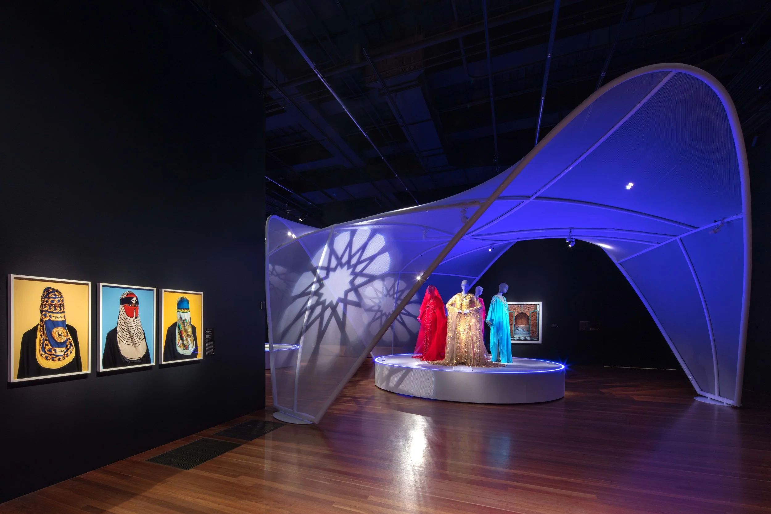 CONTEMPORARY MUSLIM FASHIONS EXHIBITION DE YOUNG MUSEUM, SF 2018 ...