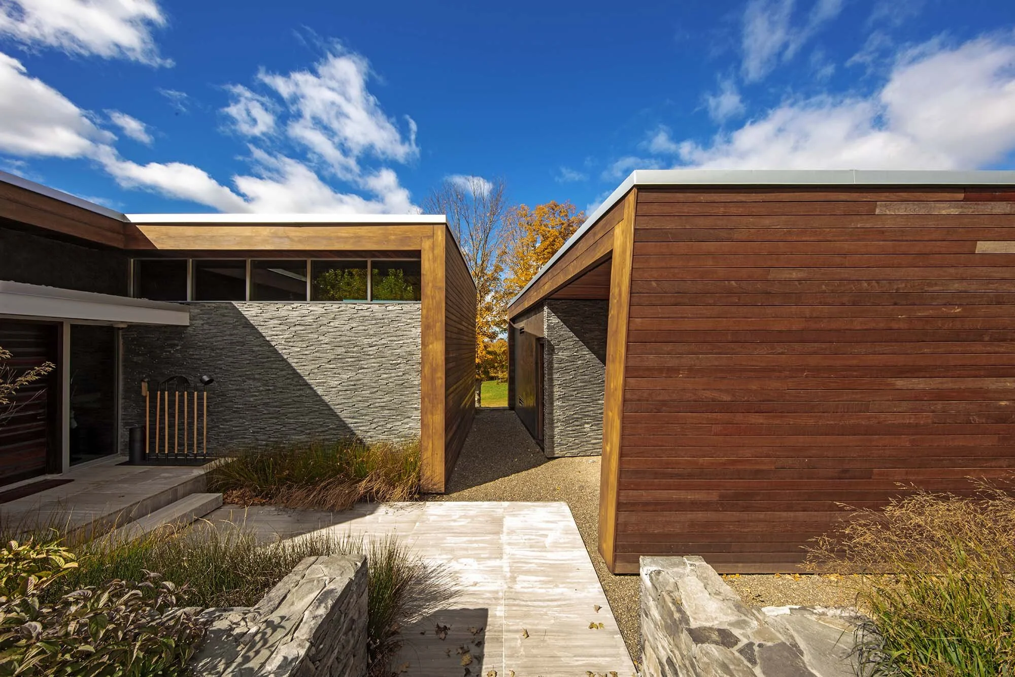 ANCRAM COUNTRY RETREAT COLUMBIA COUNTY, NY 2018 — Hariri & Hariri ...