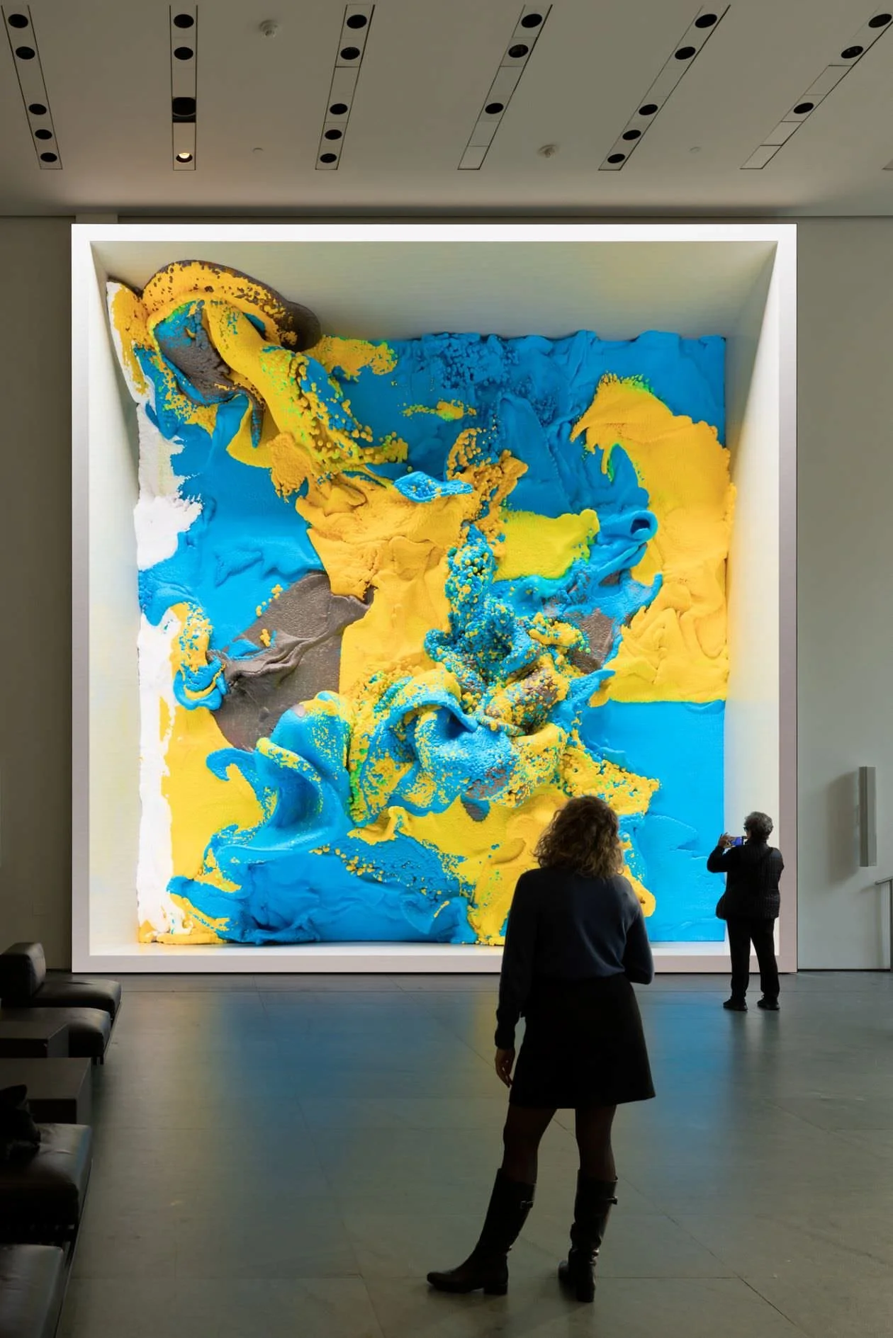 Refik Anadol fa condensare all'IA tutta la collezione del Moma — ARTBOOMS