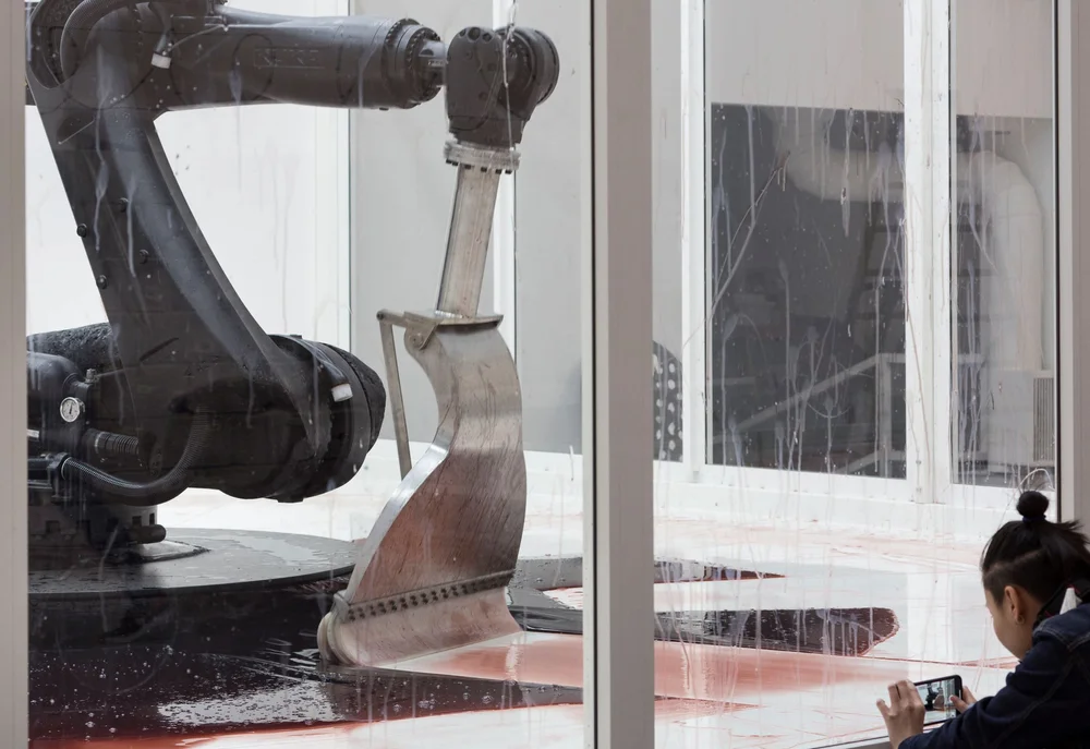 Biennale di Venezia 2019| I robot mattacchioni e feroci di Sun Yuan ...