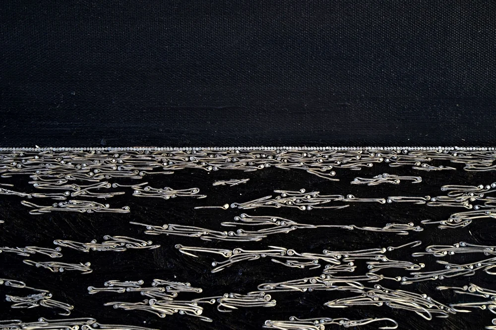 Yoan Capote l'artista che dipinge il mare inchiodando ami da pesca ...