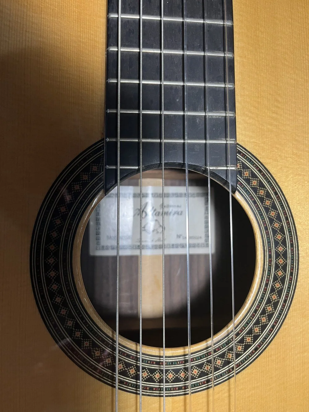 1977 Ramirez 1A (660 Scale) Cedar Top + Case — GuitarsOnline.com.au