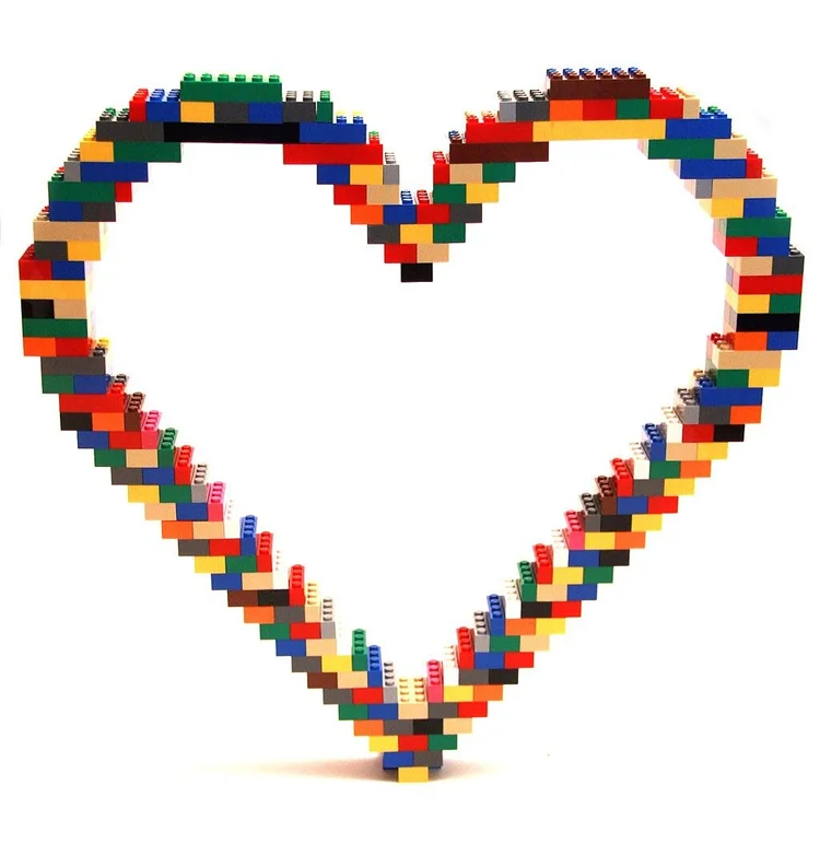 #BrightonBricksBuild Make a LEGO Heart — Brighton Bricks