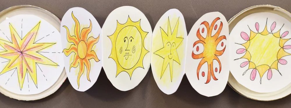 Amazing round book you make in minutes out of a circular cheese box ...