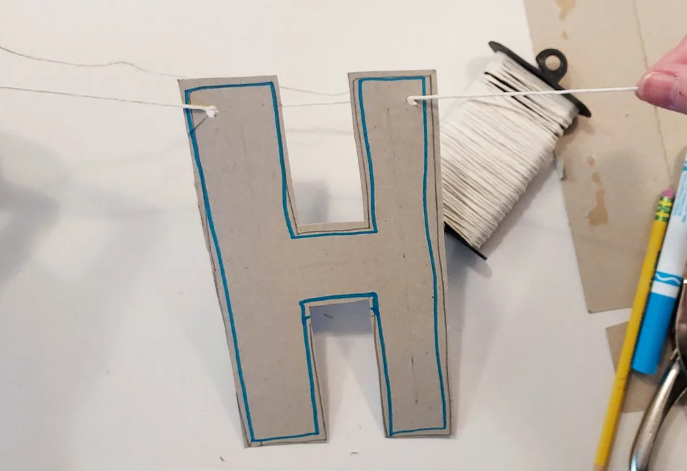 Recycled craft designs, easy how-to's. Turn empties into awesome!