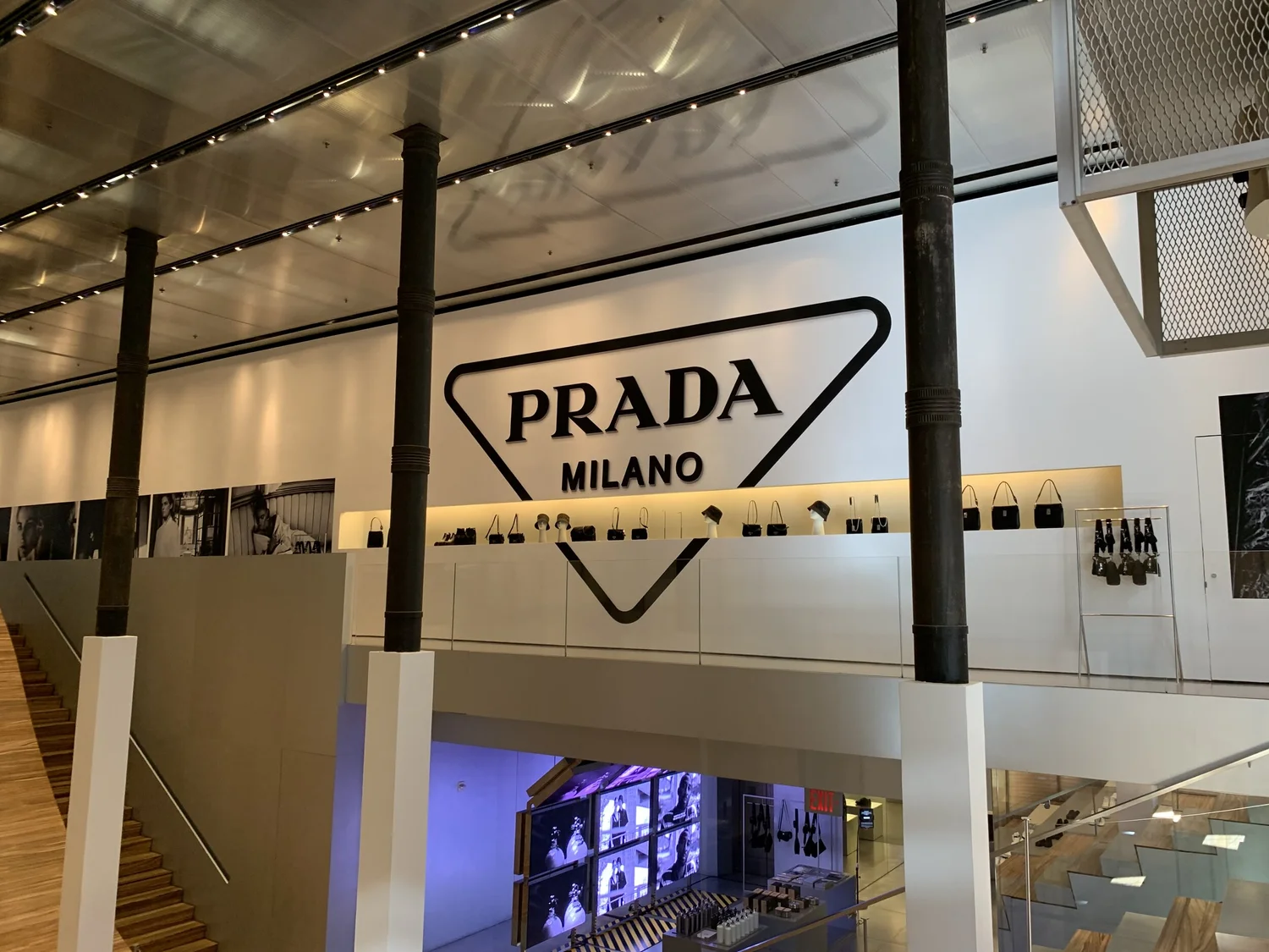 Prada Milano Wallpaper