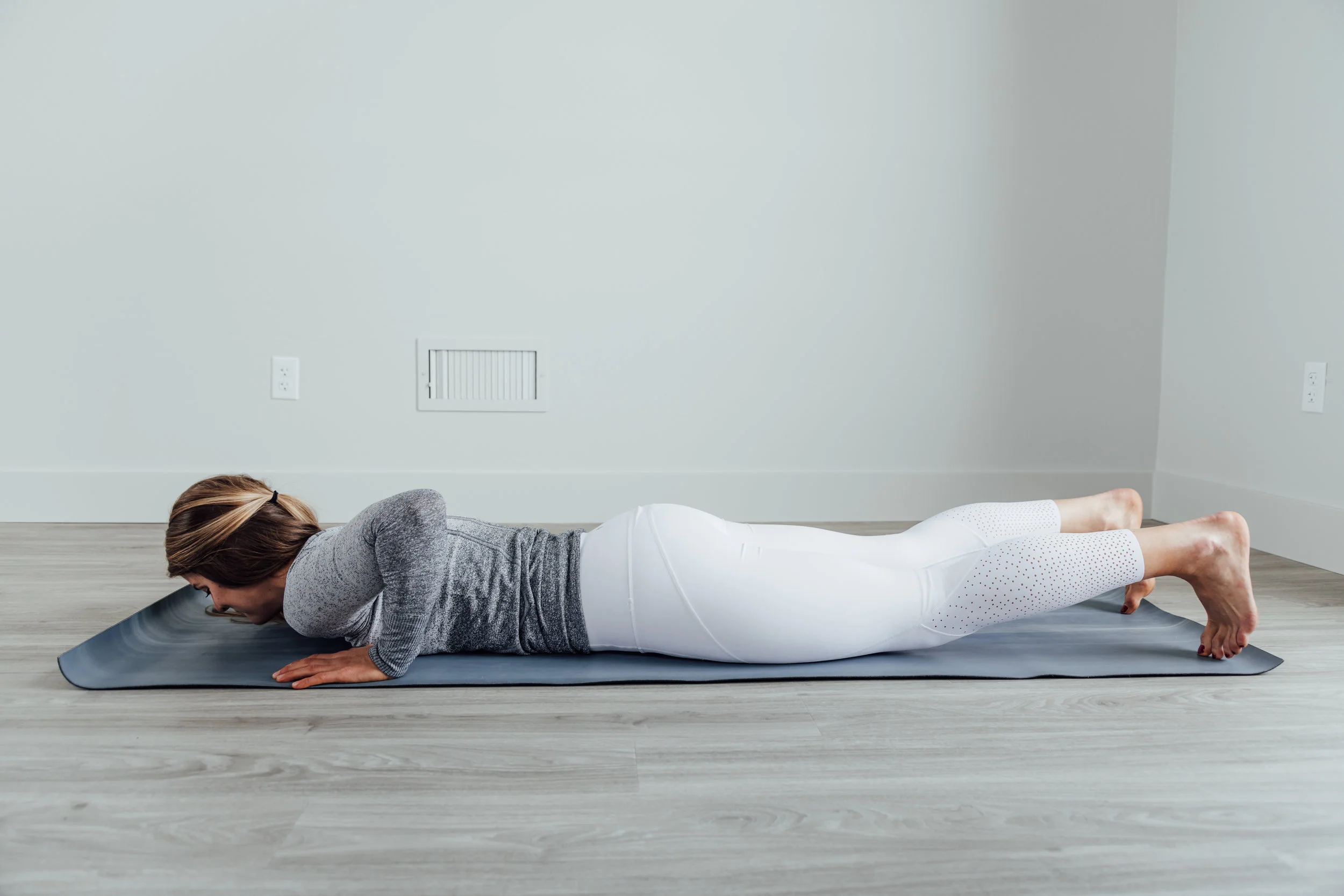 The Wellness Rookie-5 Simple Stretches for Winter Athletes