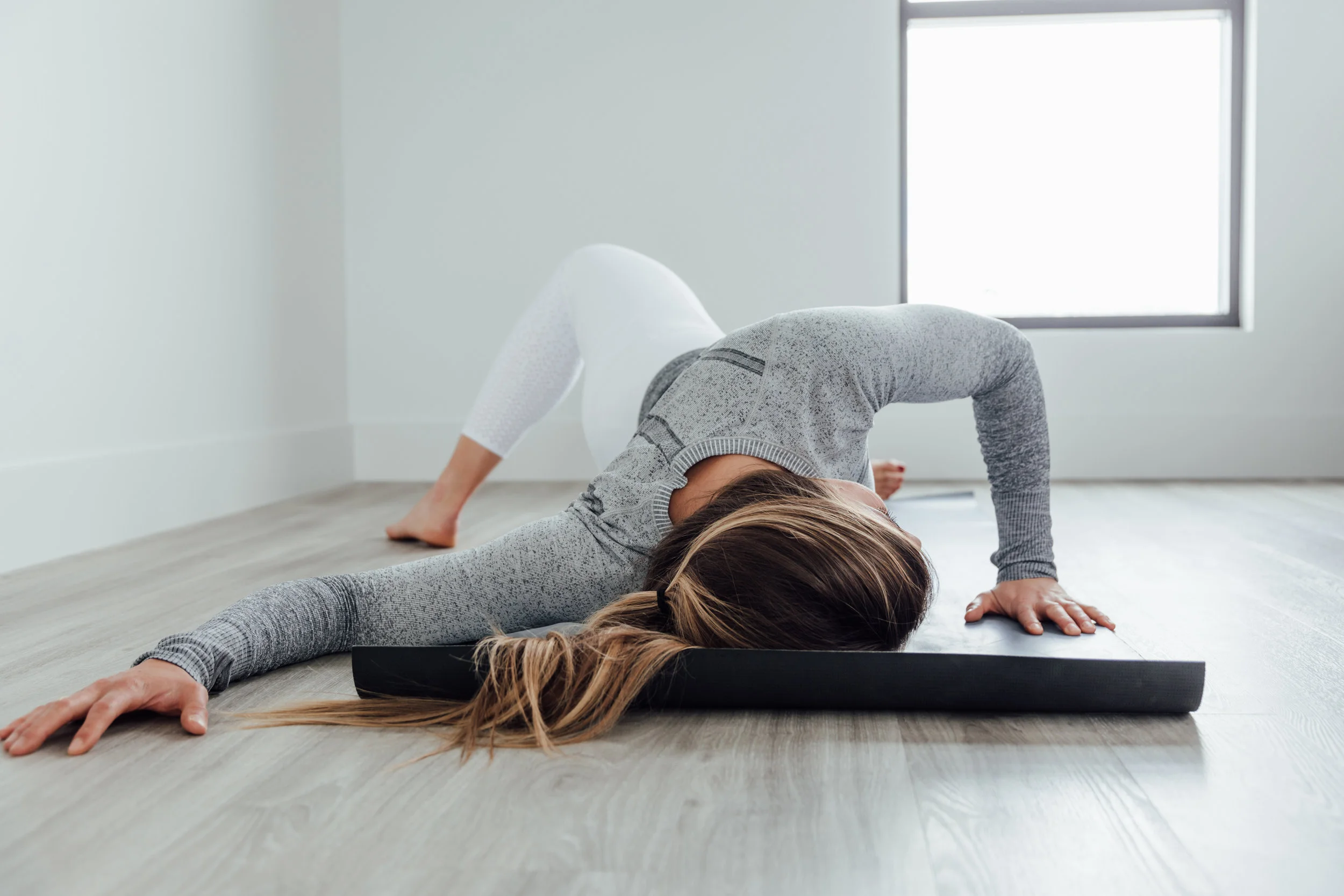 The Wellness Rookie-5 Simple Stretches for Winter Athletes