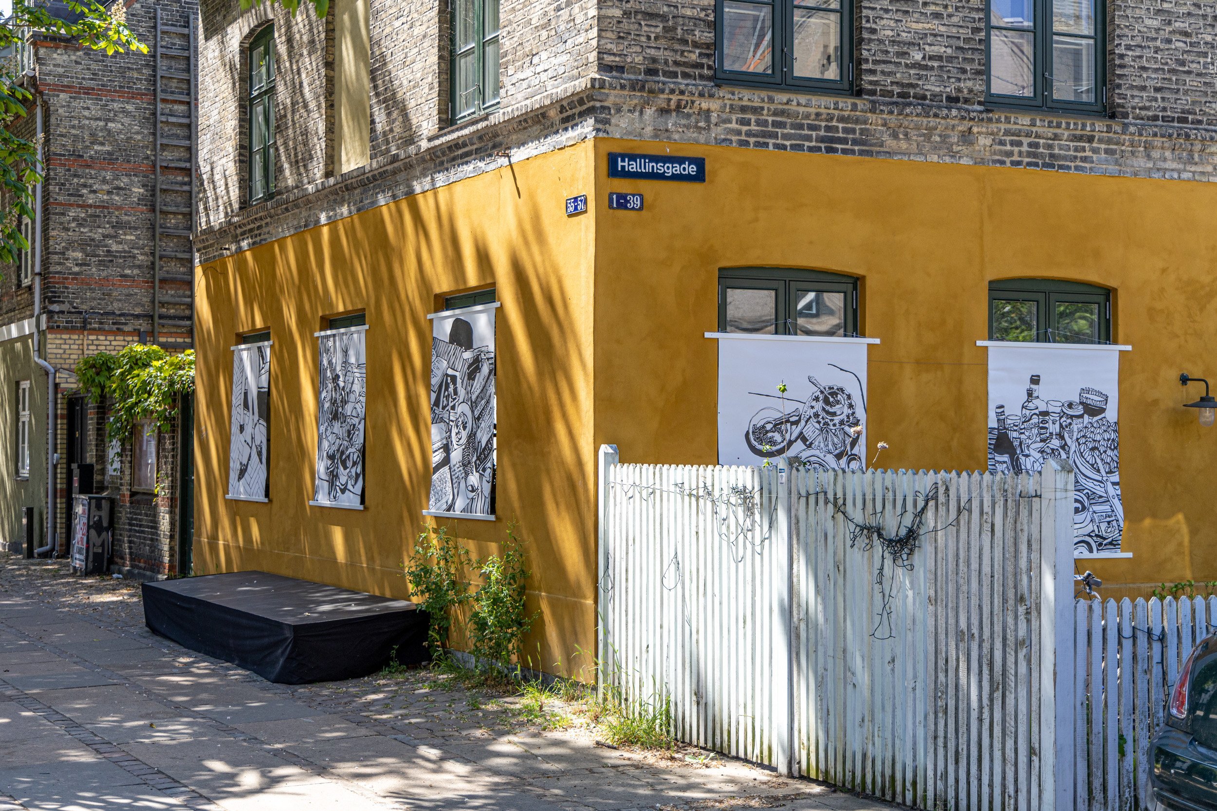 Paintings — Mie Hørlyck Mogensen
