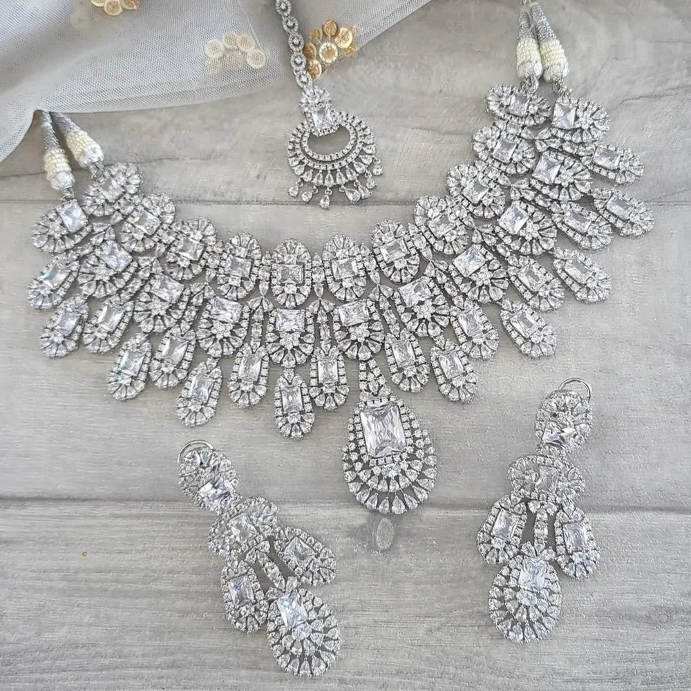 Diamond Jewellery Set