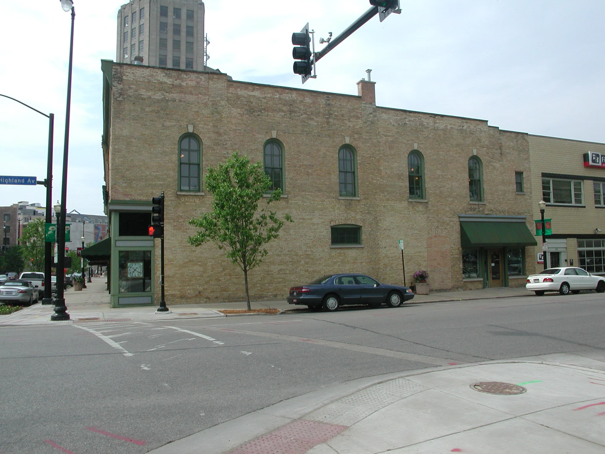 Historic Elgin22-24 Douglas Avenue