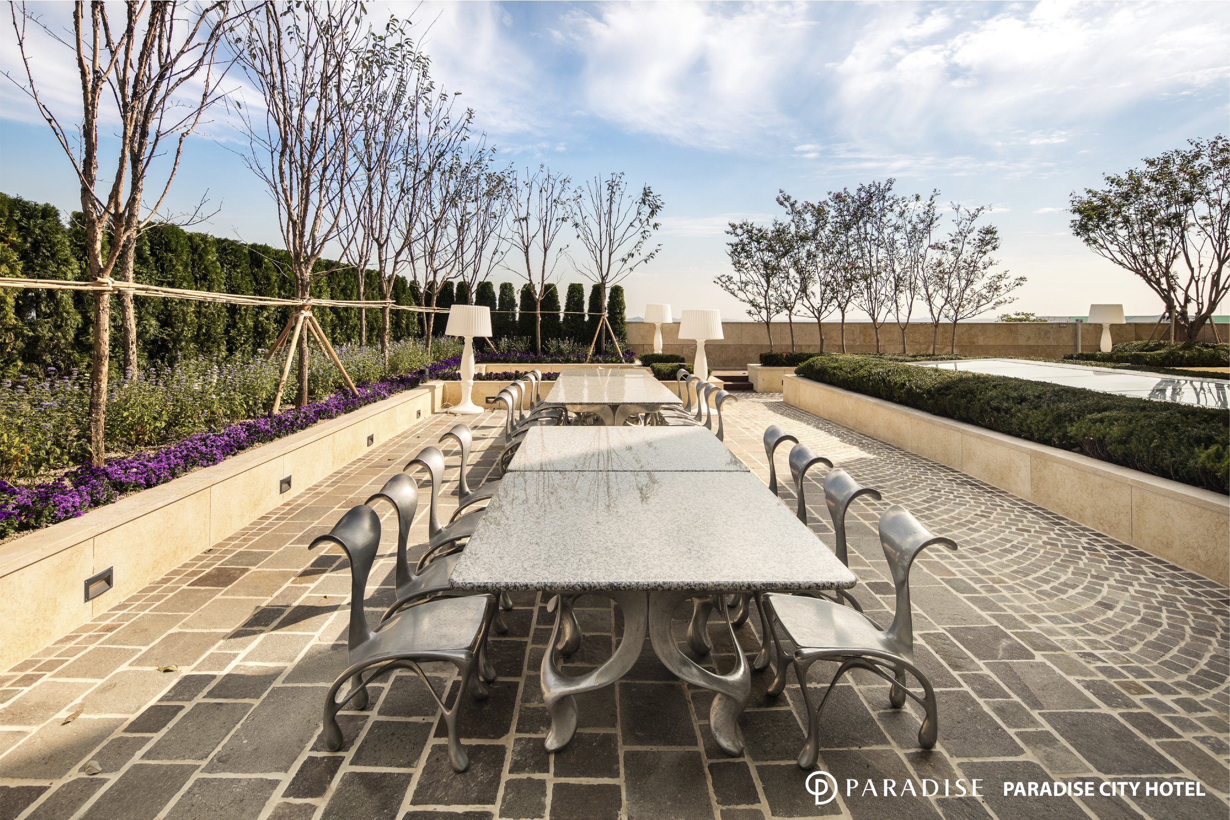 Jordan Mozer + Architects Ltd.