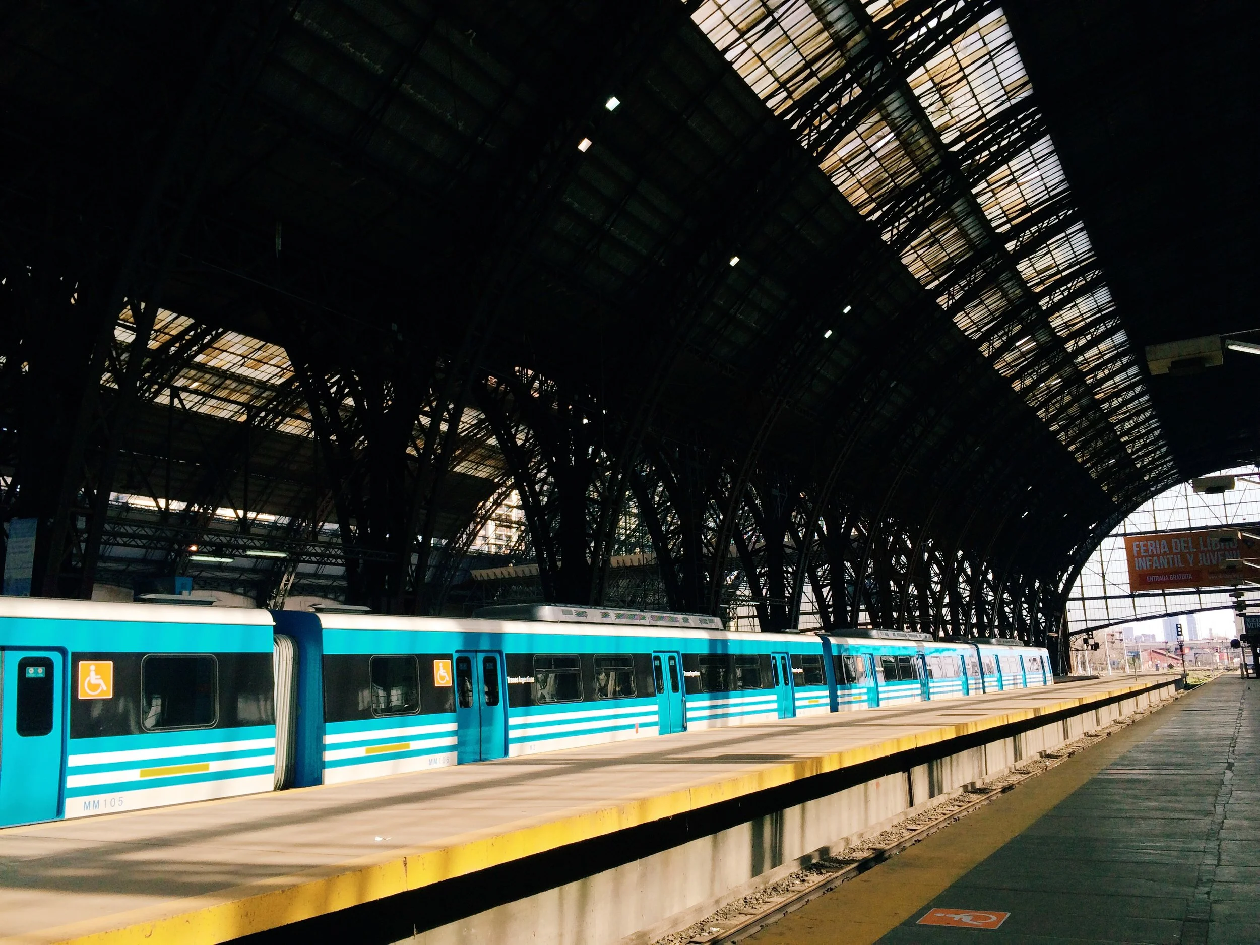 Retiro Railway Station | Behind the Image | Andrew Zwarych | GreyBack ...