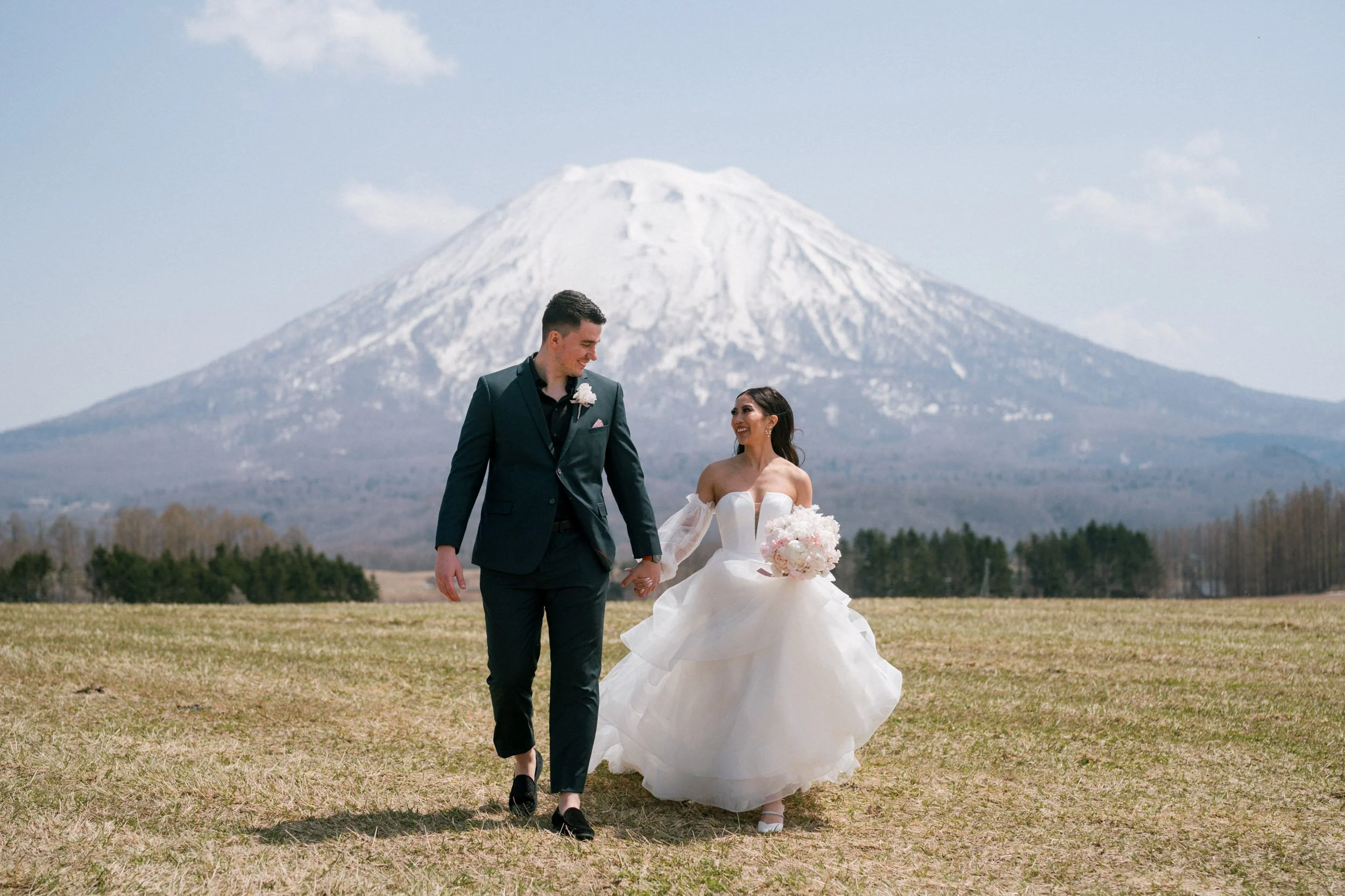 Beautiful outdoor Wedding Ceremony in Japanese Nature — Sam Spicer ...