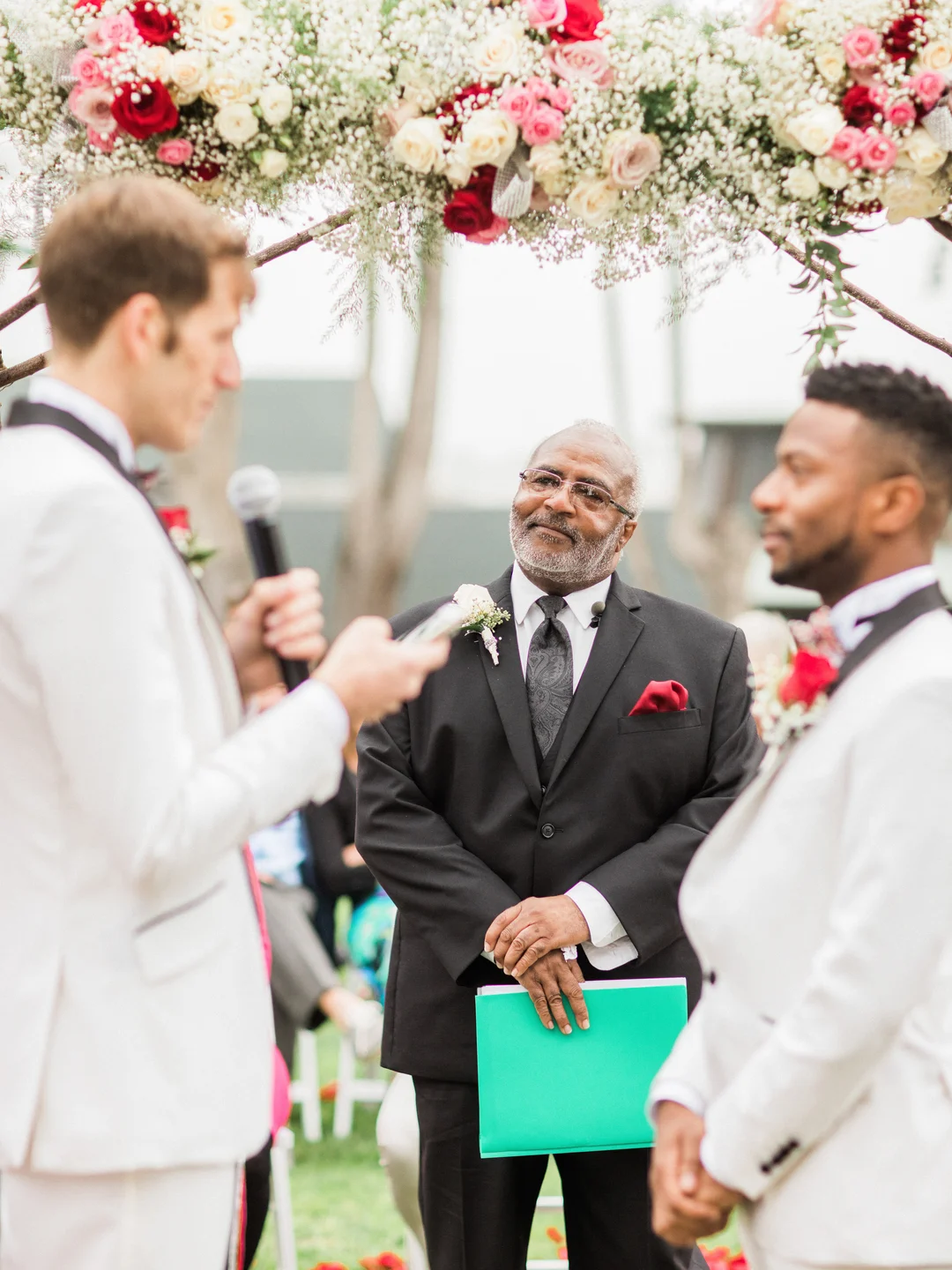 Känslosamt Utomhusbröllop: Mark + Darin