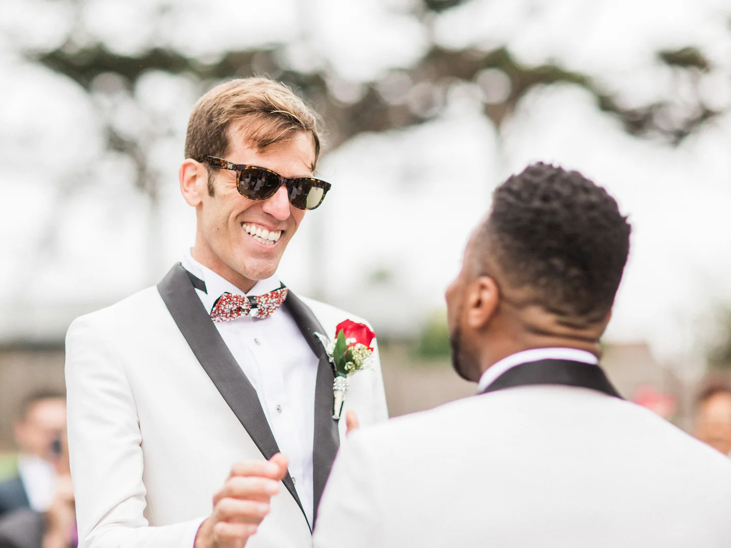 Känslosamt Utomhusbröllop: Mark + Darin