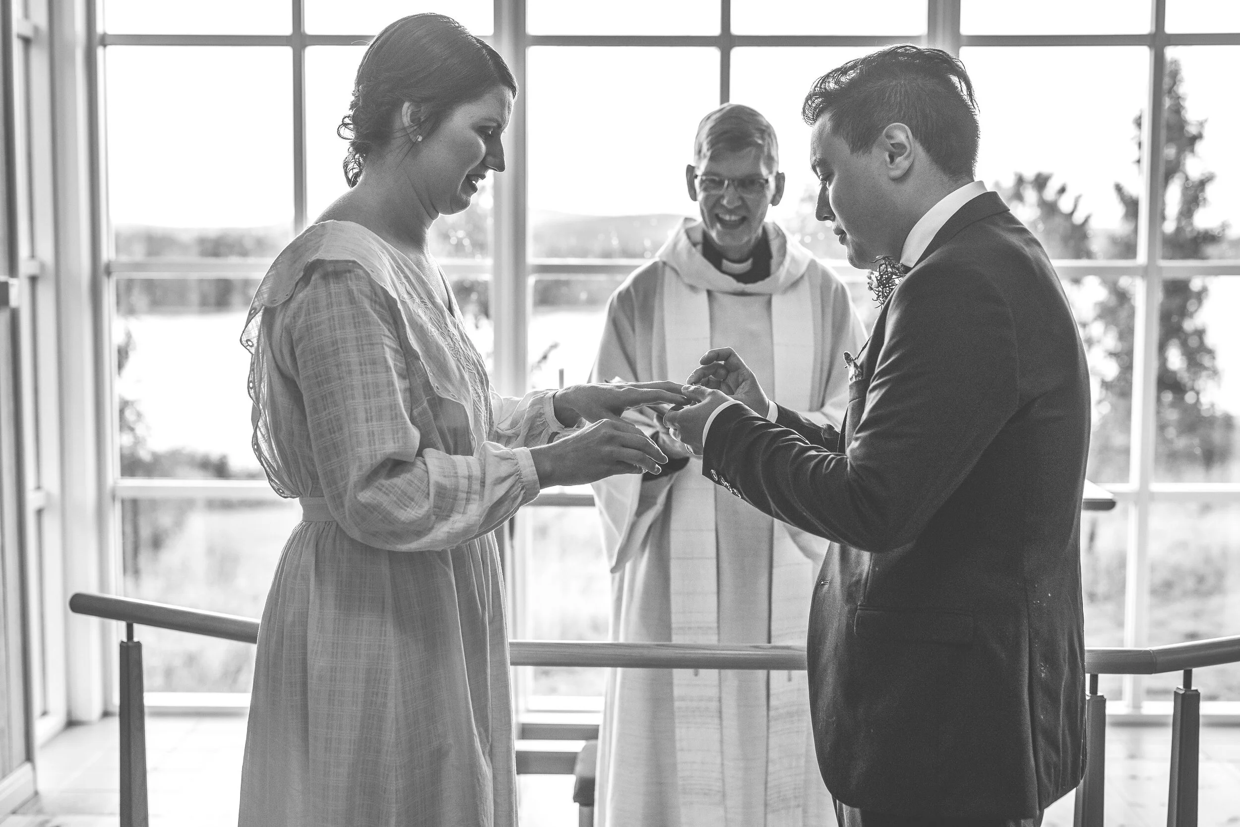 Intimt Septemberbröllop i Umeå: Maria + Jonas