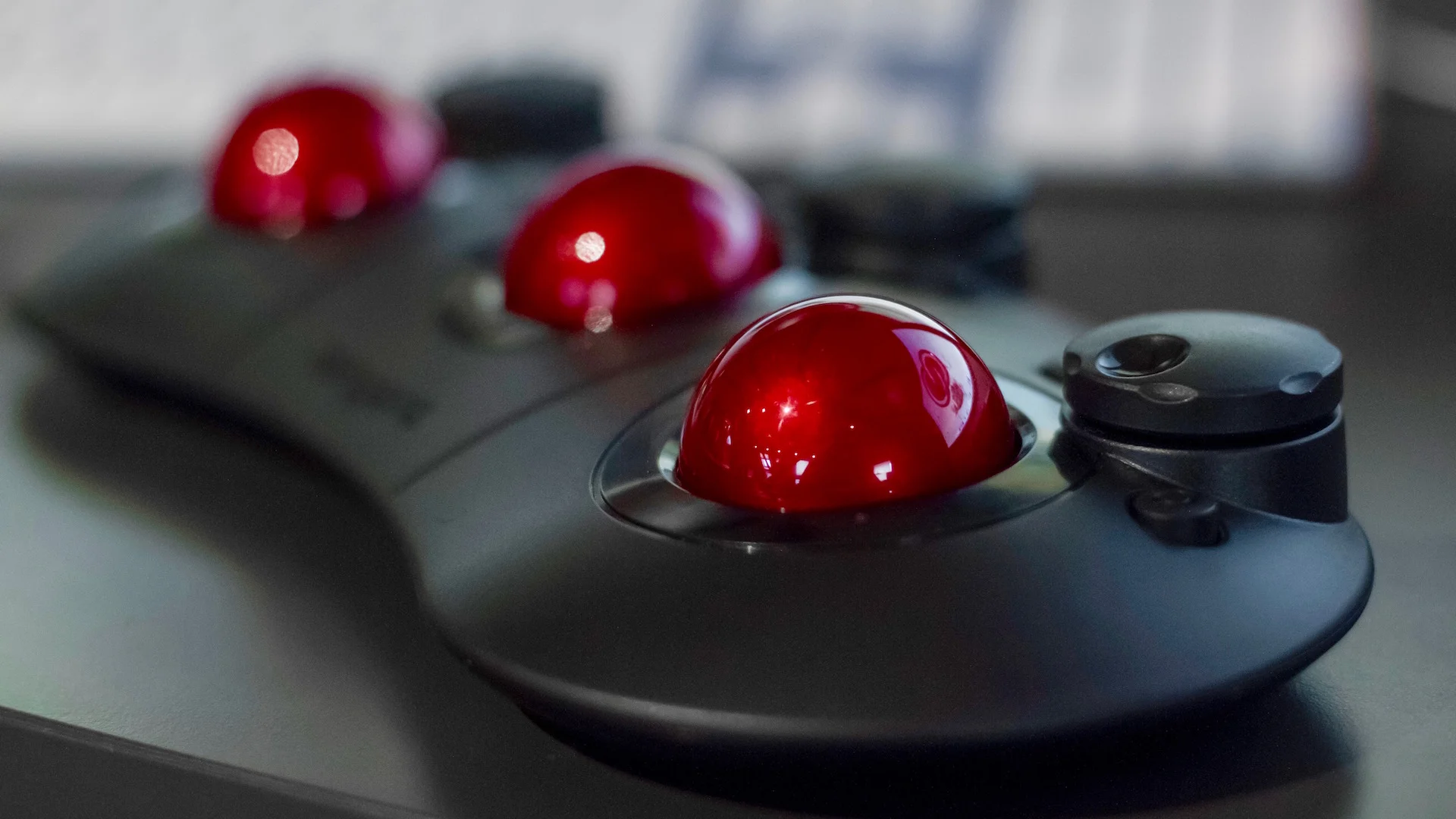 Tangent Ripple Review: The Lumetri Color Panel Control Surface ...