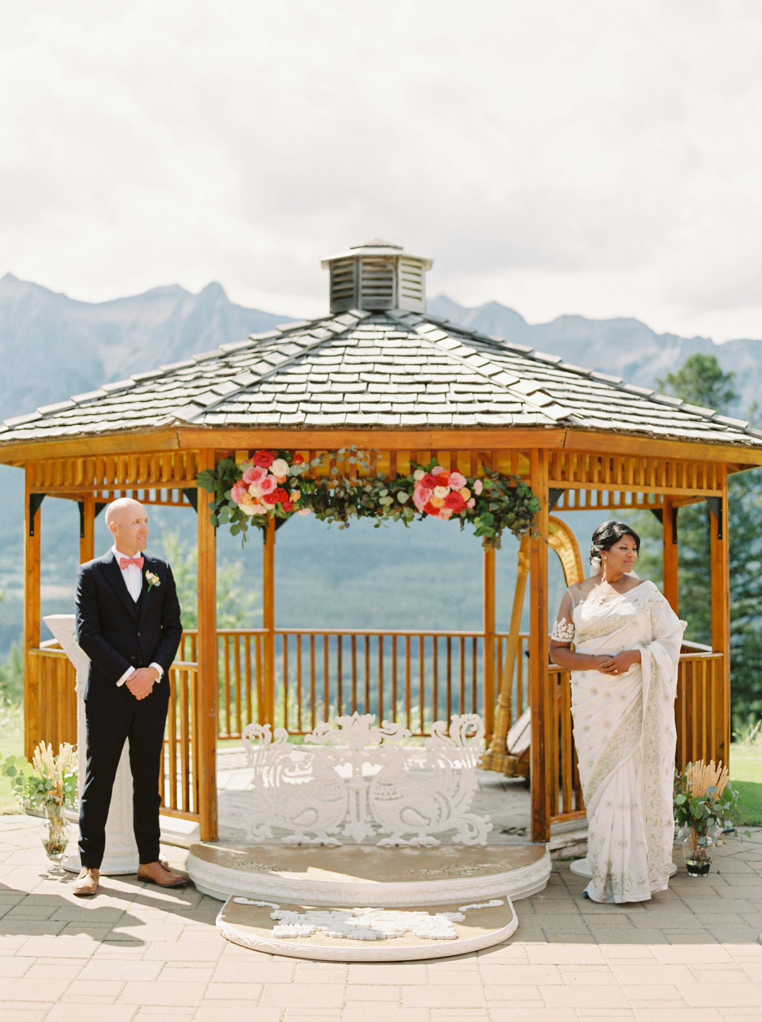 Silvertip Wedding — Calgary Wedding Photographers | Justine Milton ...