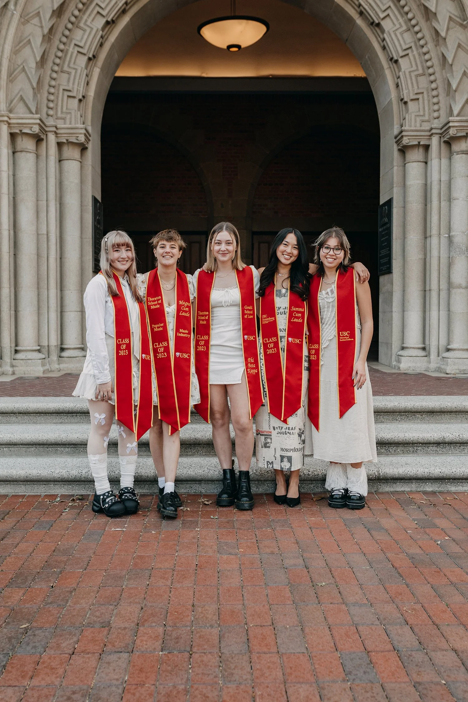USC Best Friends Group Graduation Portraits | Los Angeles, California ...