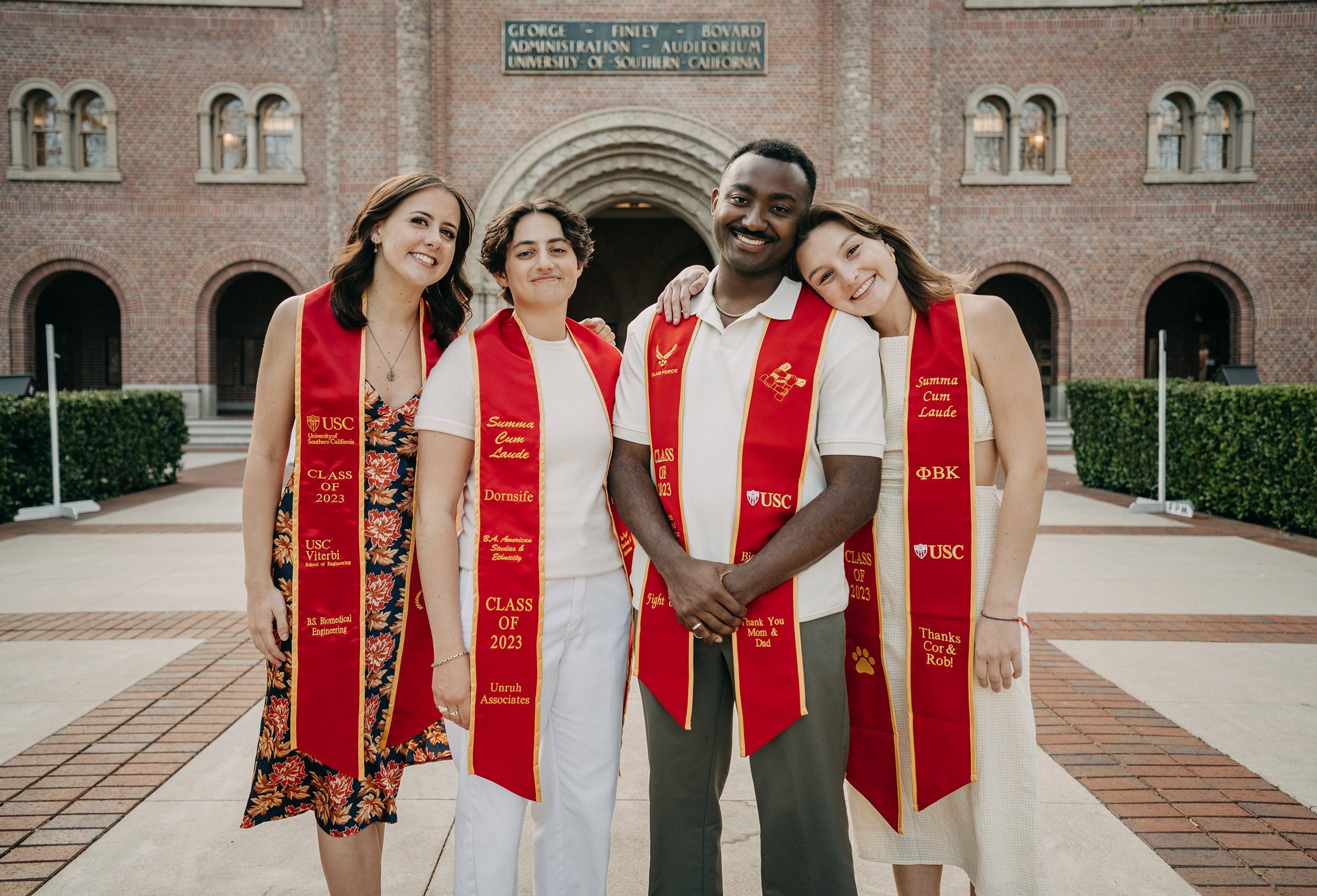 Sarah, Abbey, Javaughn, Matt, Ryan, Zoe USC Best Friends and Housemates ...