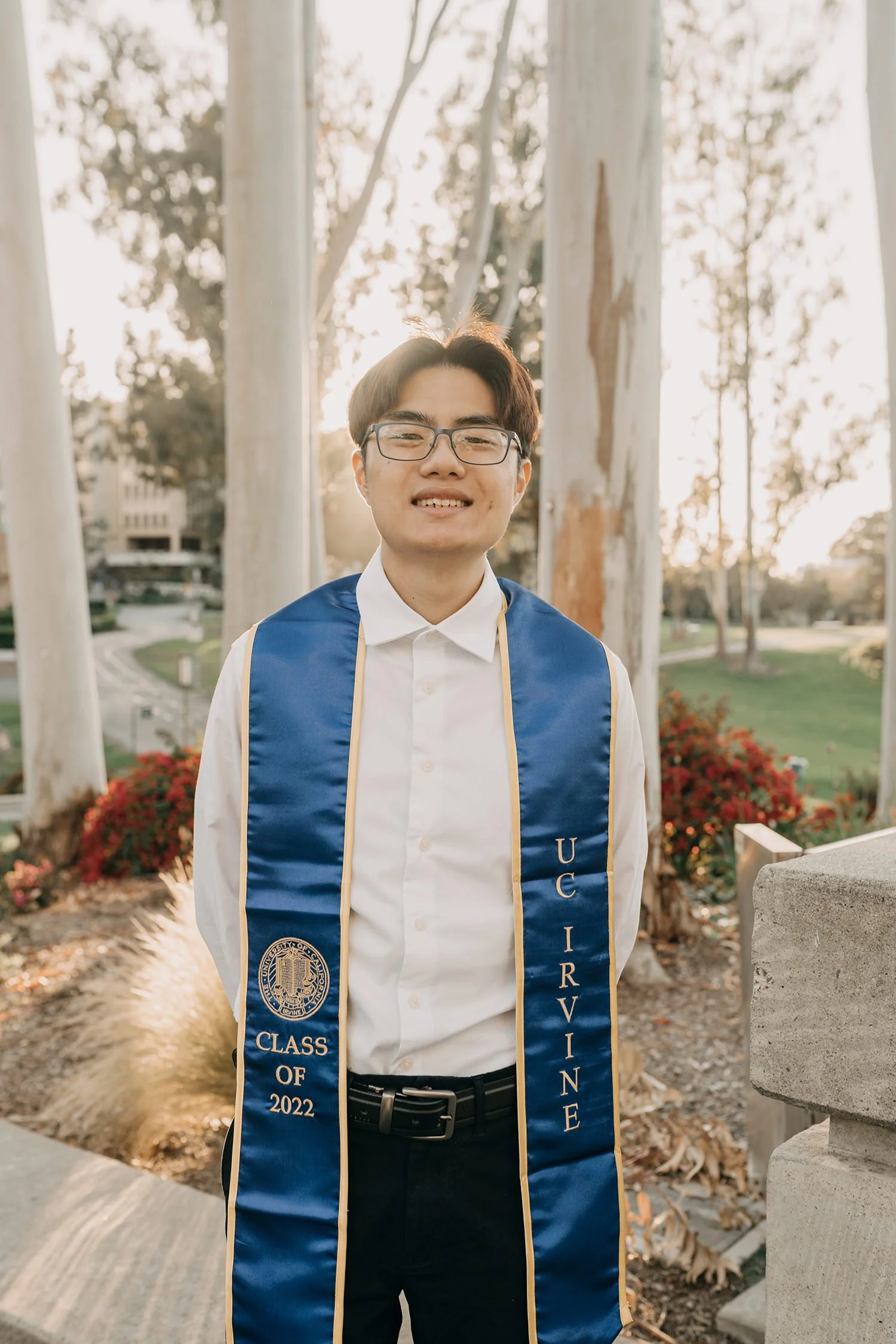 Sandy, Josephine, Chelsea, and Hayden UCI 2022 Graduation Portraits | H ...