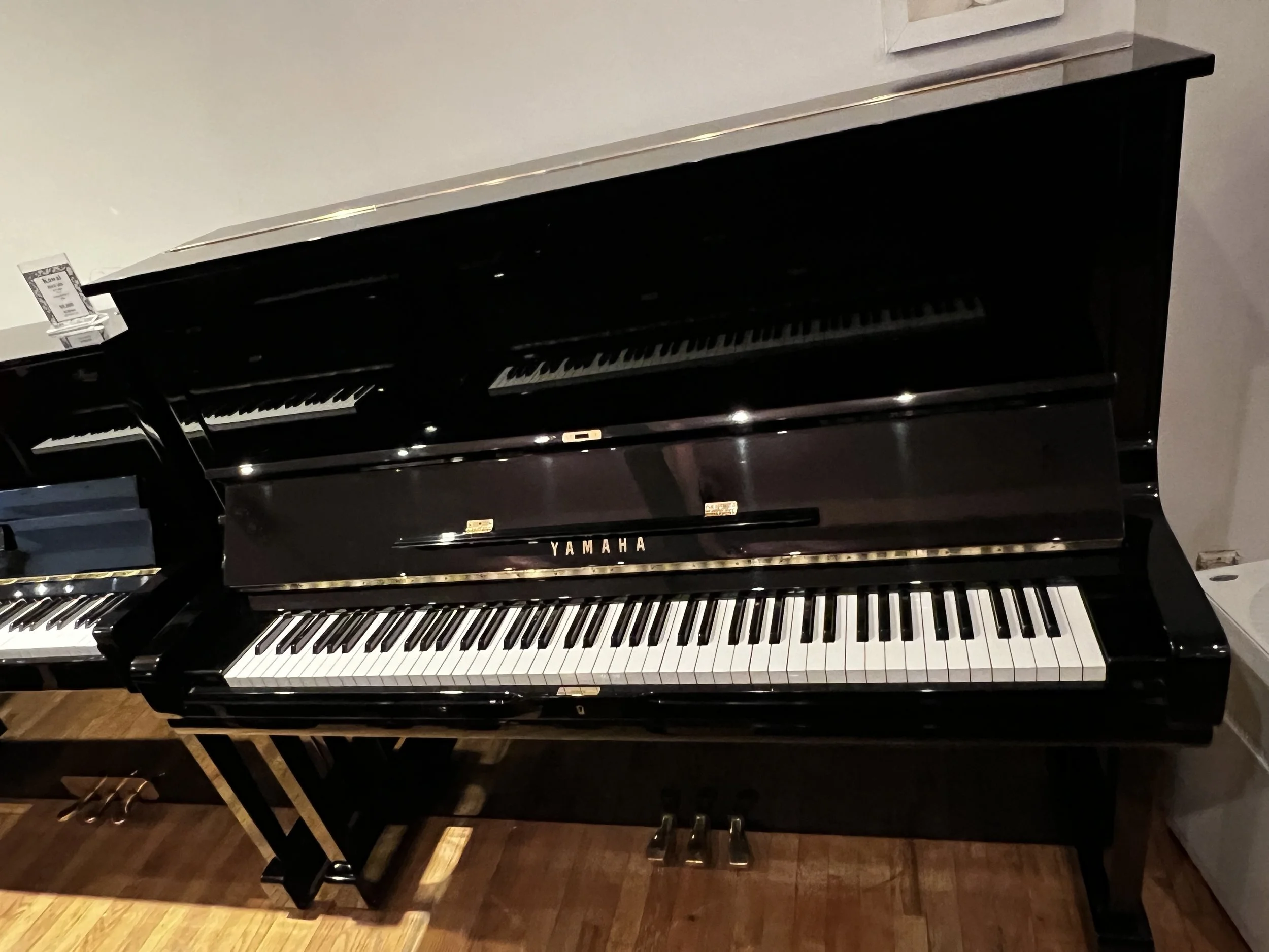 Upright Pianos | Beethoven Pianos