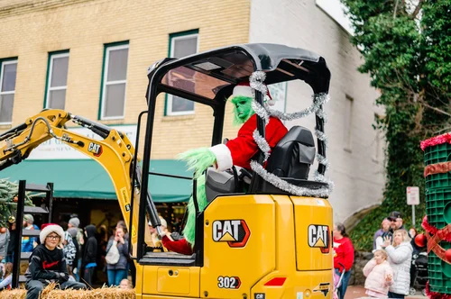 Holiday Parade — Jones House Cultural Center