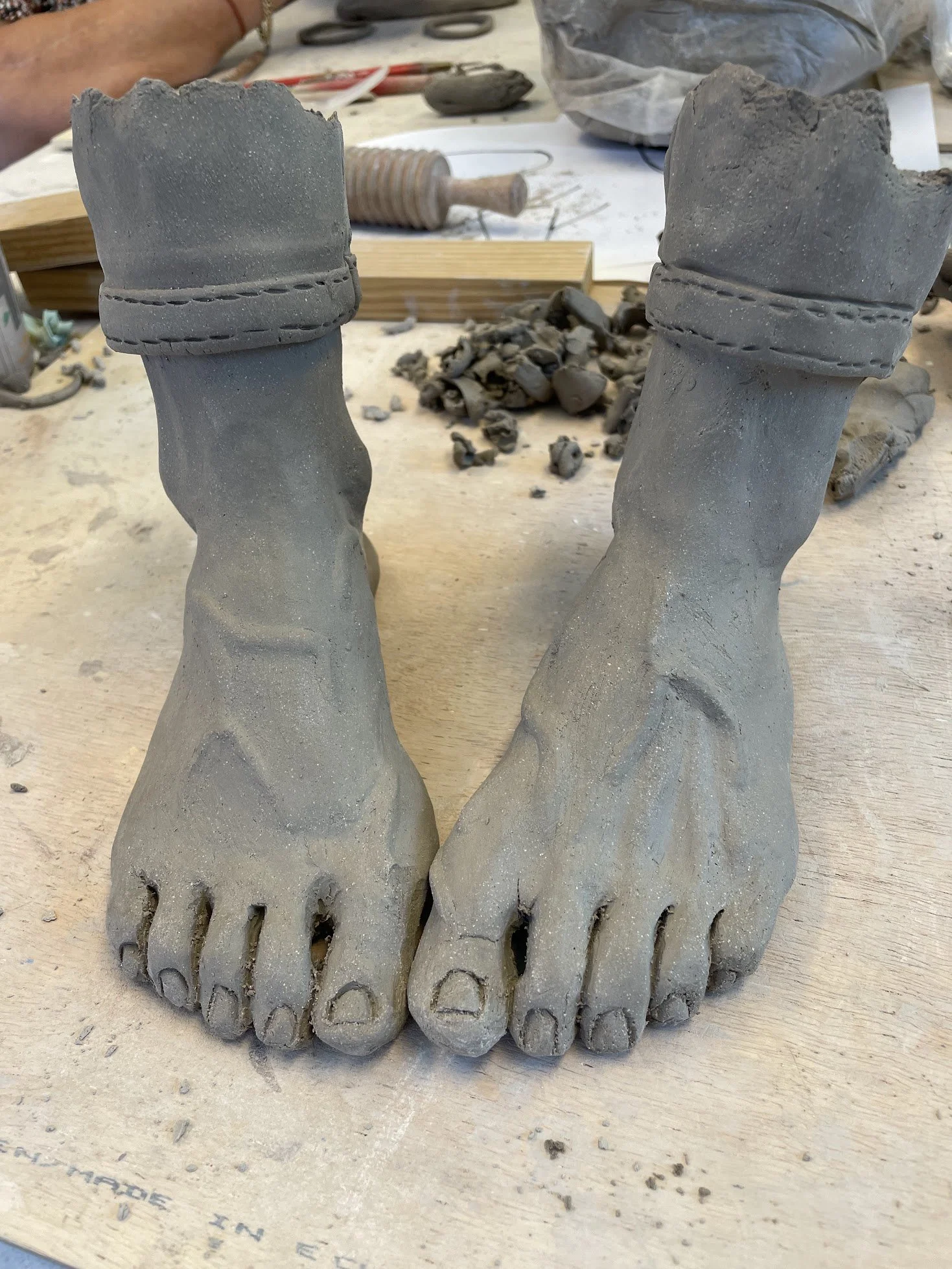 Modeling Hands & Feet Workshop — Gumbo Limbo Pottery