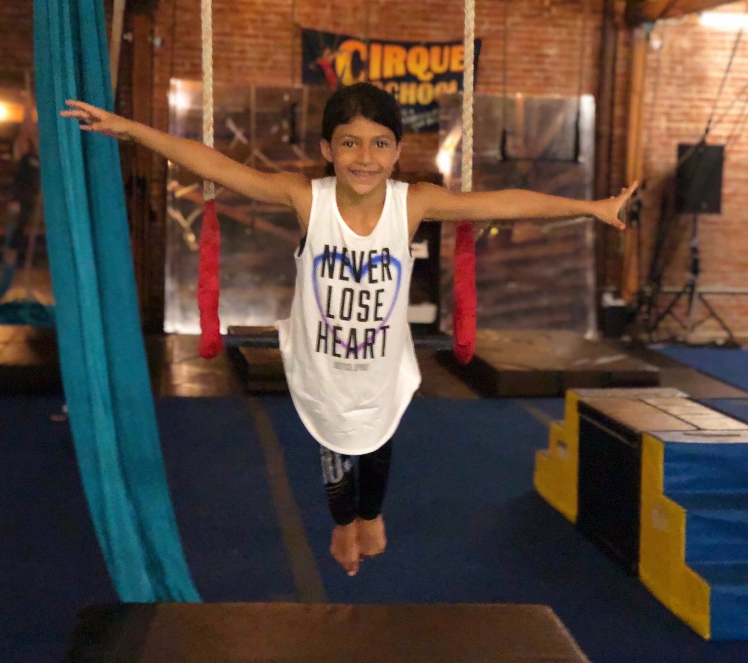 Cirque Kids — Cirque School