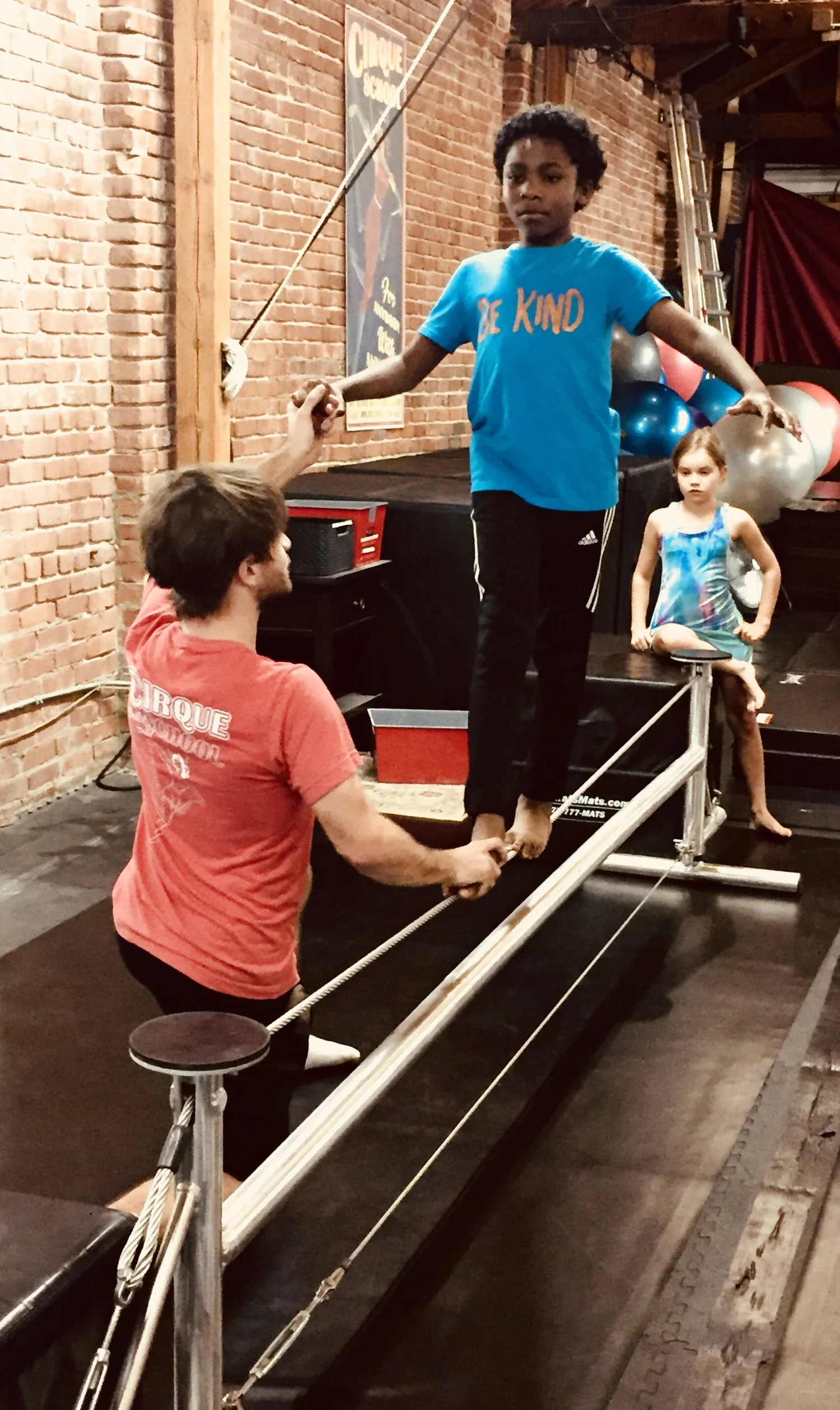 Cirque Kids — Cirque School