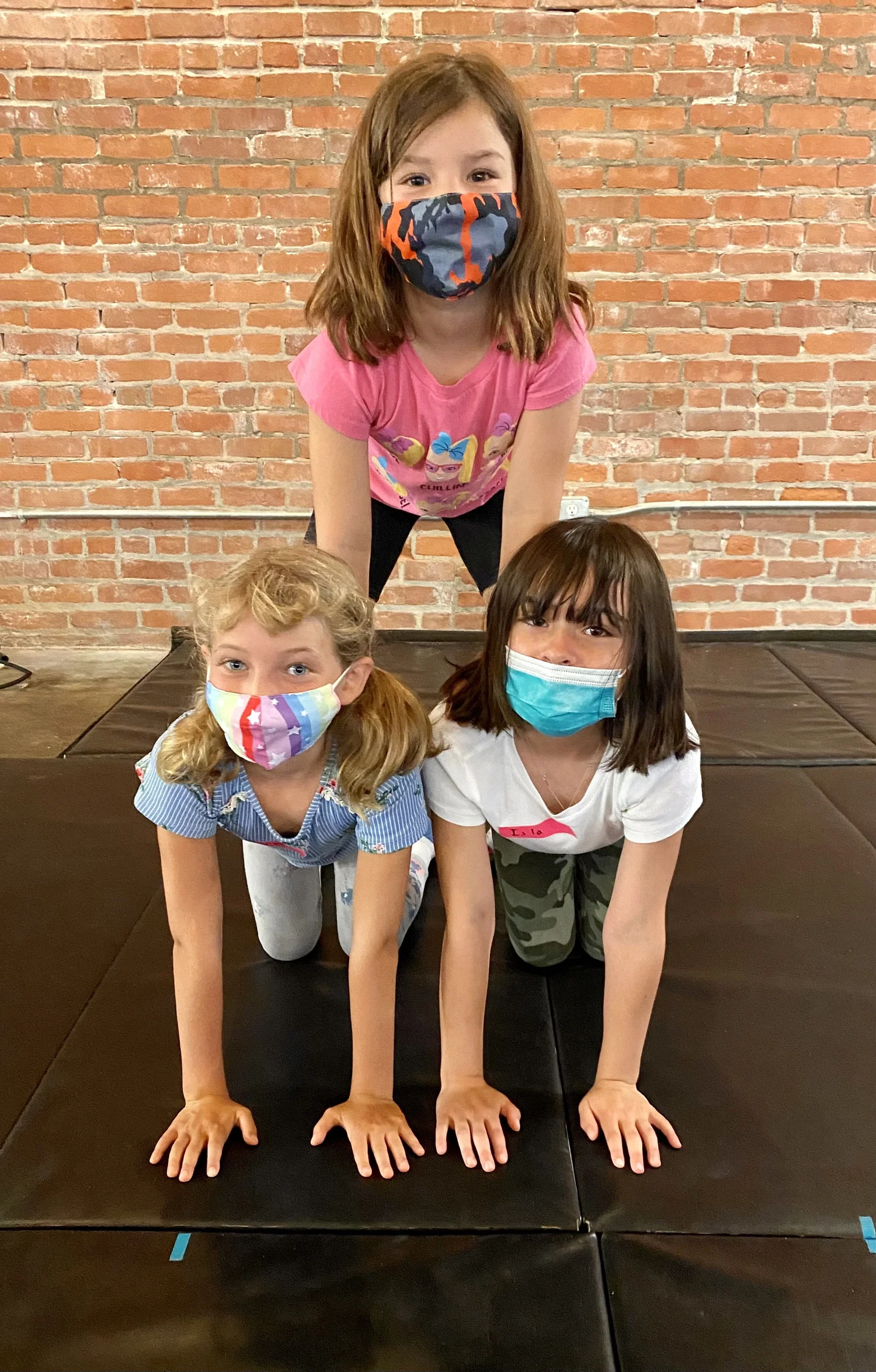 Cirque Kids — Cirque School