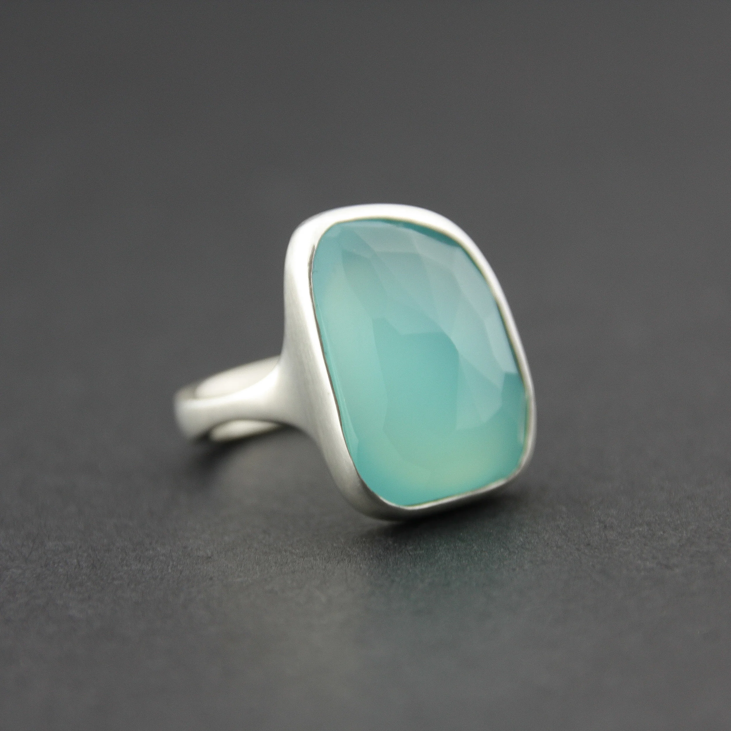 stone sets — Leonie Simpson
