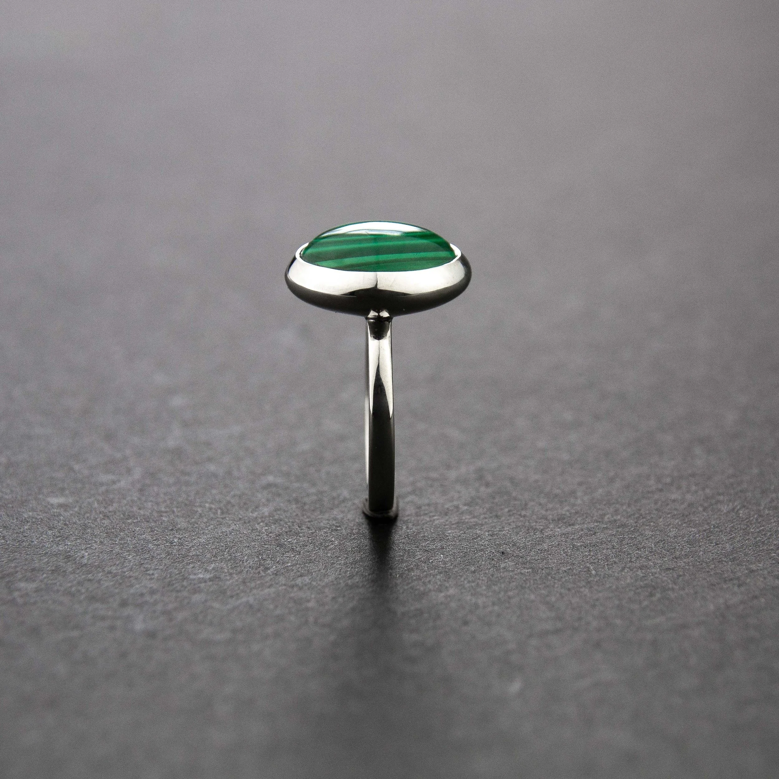 stone sets — Leonie Simpson
