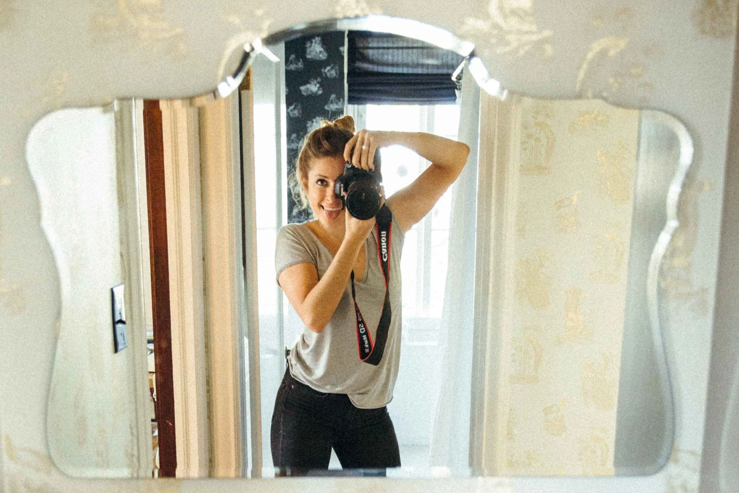 INFO — PHIA PHOTOGRAPHY