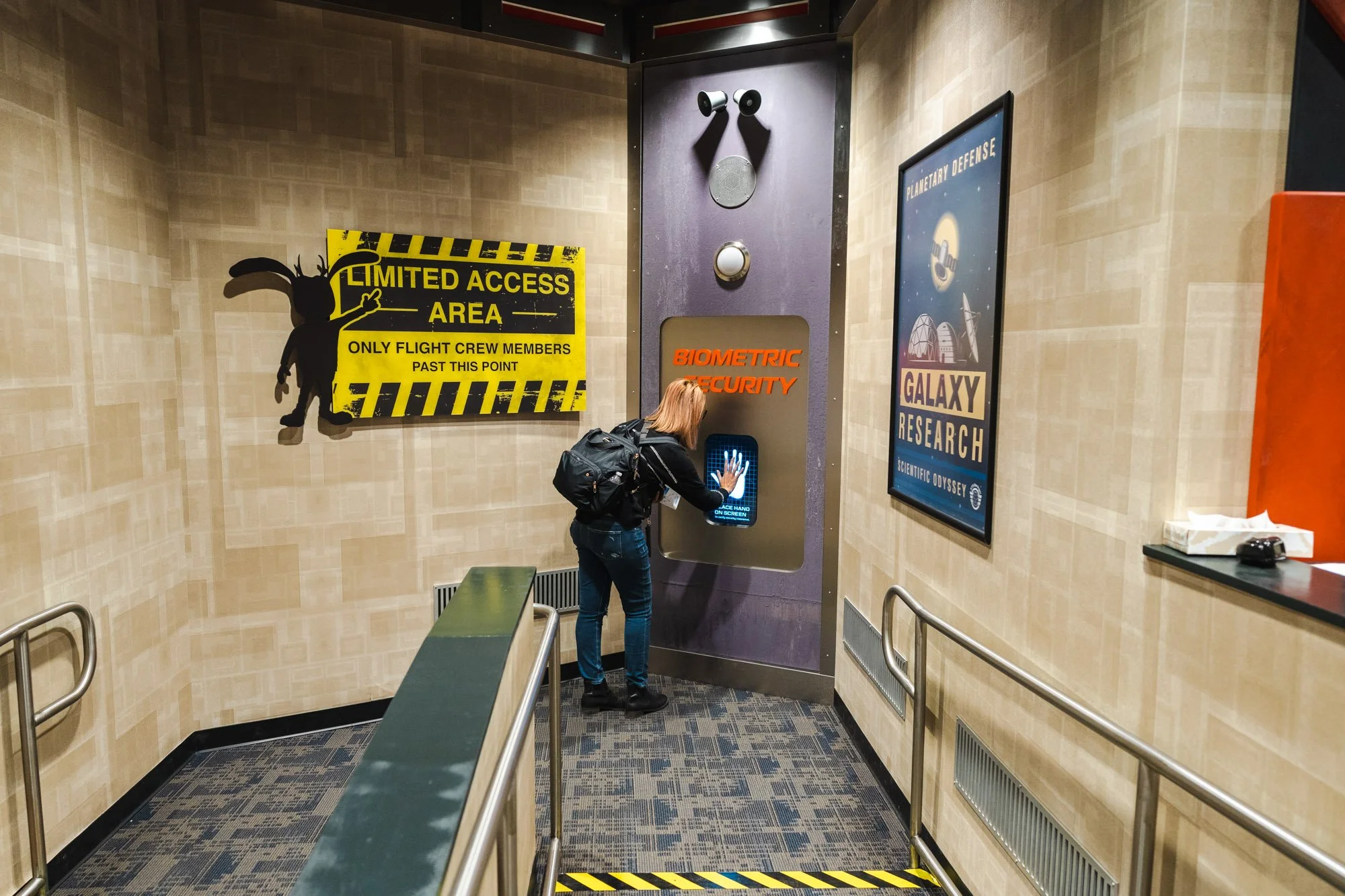 How to Visit The Meteor Crater and Barringer Space Museum in Arizona ...